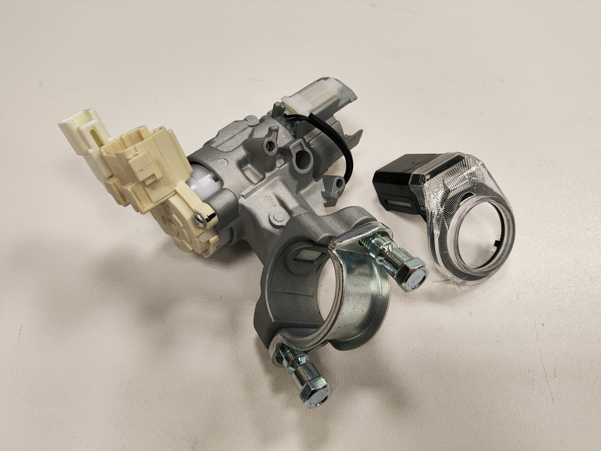 Замок зажигания Chery Tiggo [2.0 16V 4AT внедорожник 4X2]