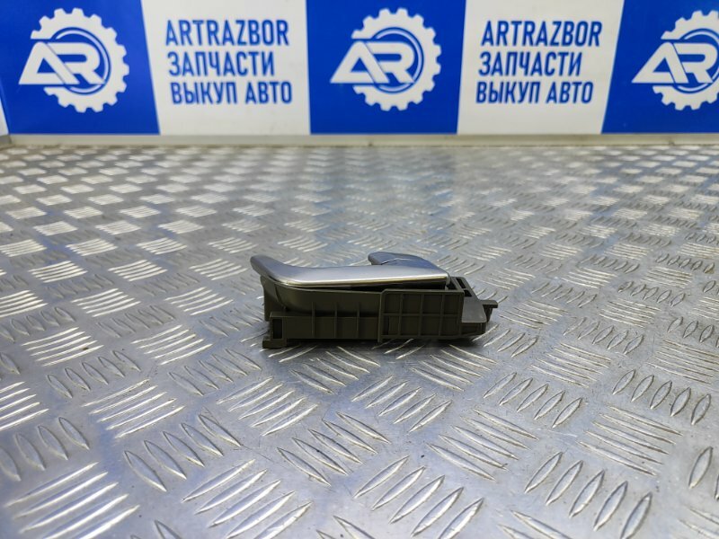 Б/У Ручка двери задней внутренняя правая Geely Emgrand Ec7 FE1 / Джили Эмгранд Ec7 FE1 1.8 JL4G18 126 Л.С 2013