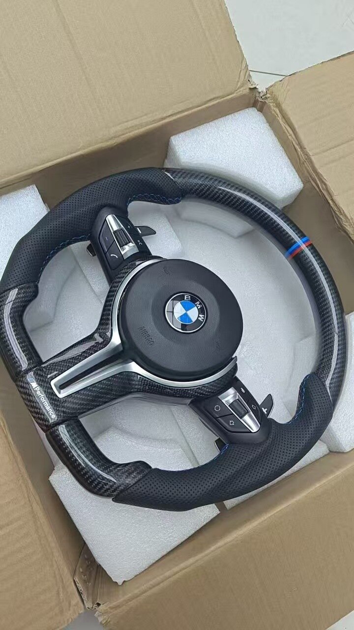 2026 Применимый руль из углеродного волокна для BMW 3 серии 5 серии F30 F10 F01 F07 F25 F26 F15 F16 Модификация руля