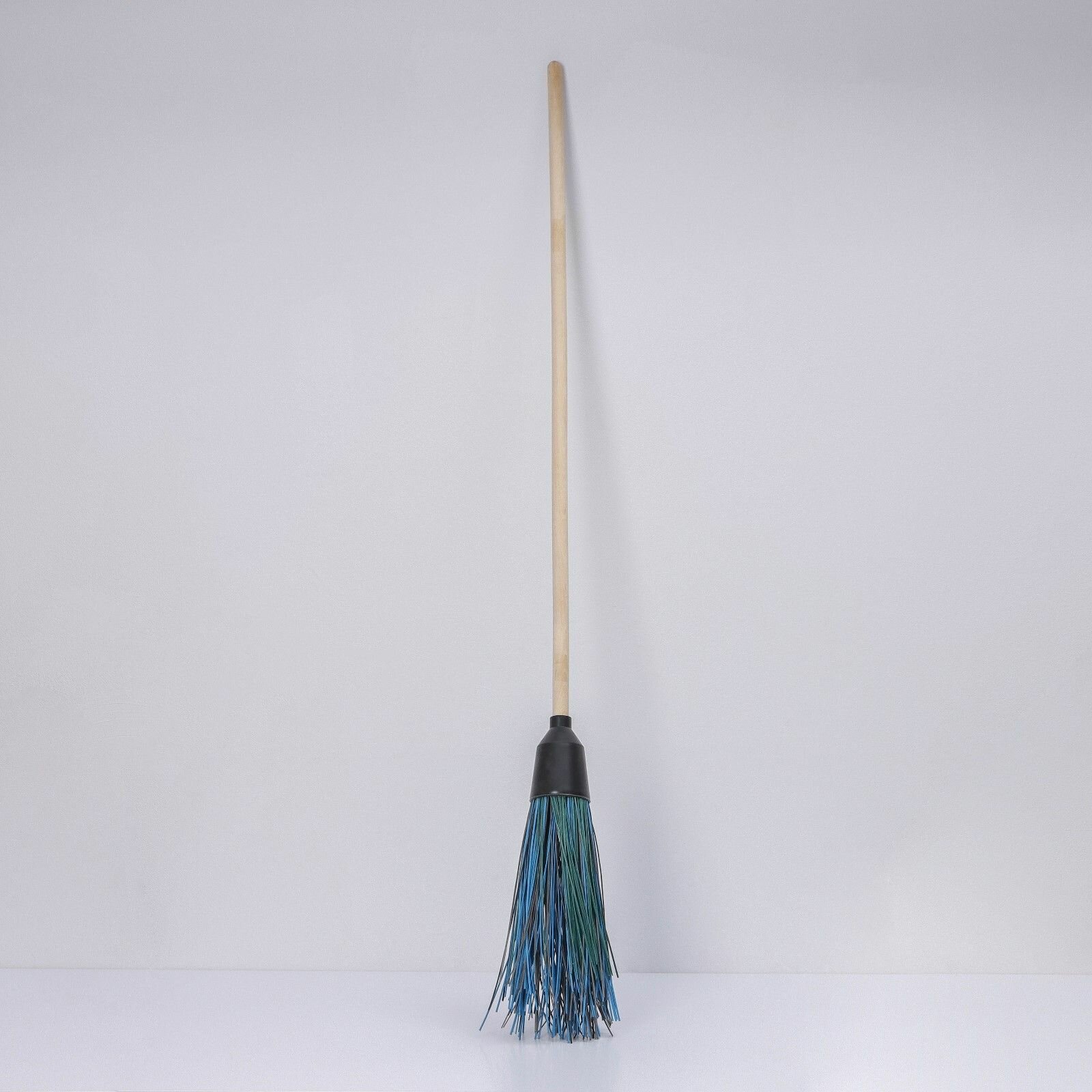 Метла полипропиленовая, наборная, с черенком, 4 кольца