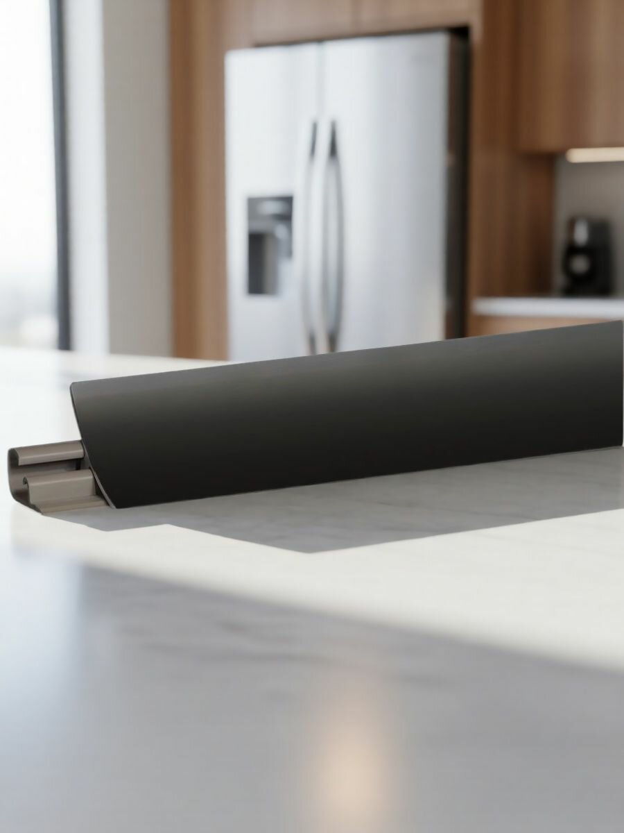 Плинтус для столешницы Алюминиевый Korner LB23 23х23x3000мм Черный матовый