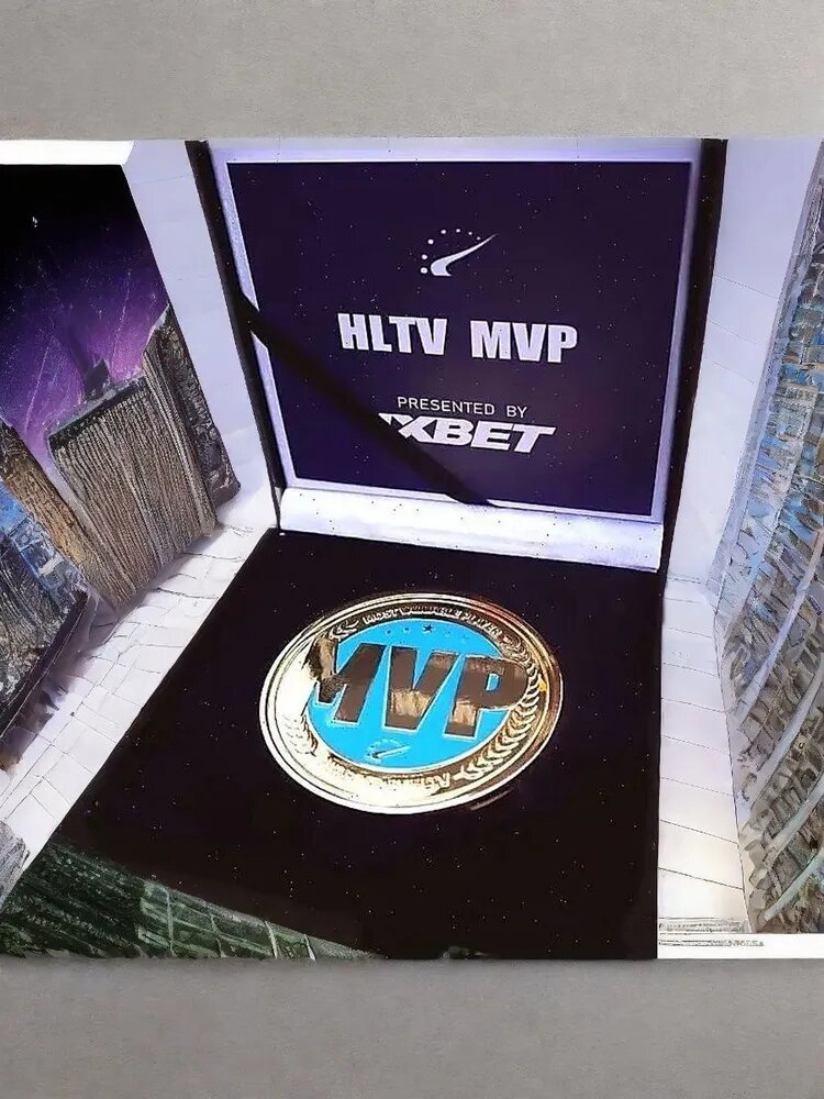 Наградная плакетка HLTV MVP CS: GO 2 Major для молодого человека золотого цвета из металла