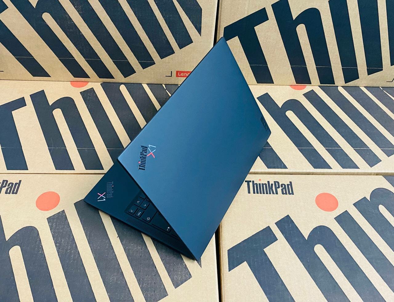 Ноутбук Lenovo ThinkPad X1 Carbon gen 9 14" IPS FHD+, i5-1145G7, 16ГБ, 256ГБ SSD, Win 11 pro