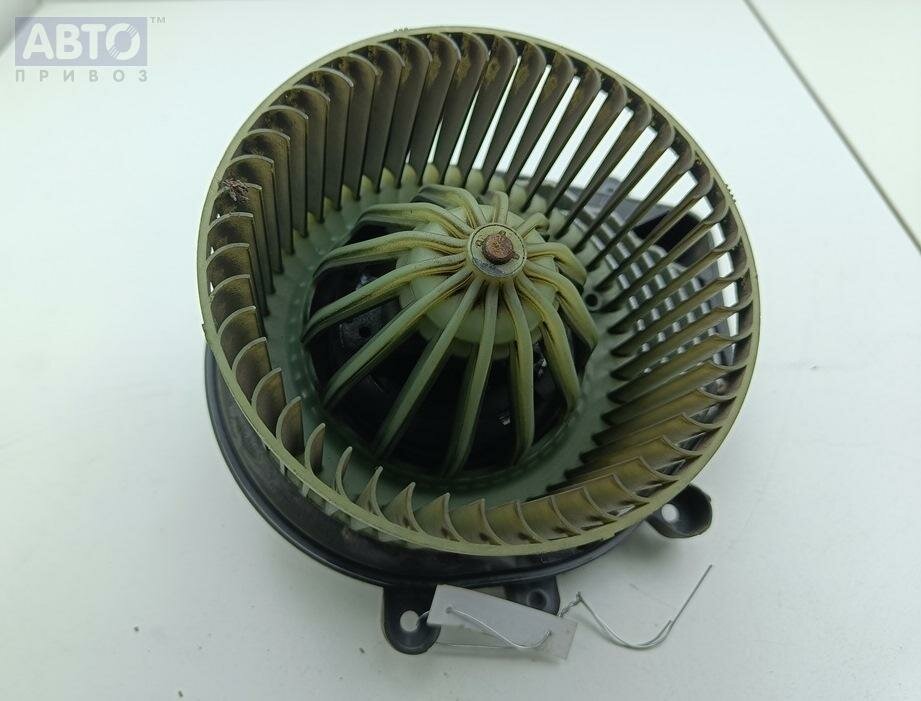 Двигатель отопителя (моторчик печки) Volkswagen Passat B5