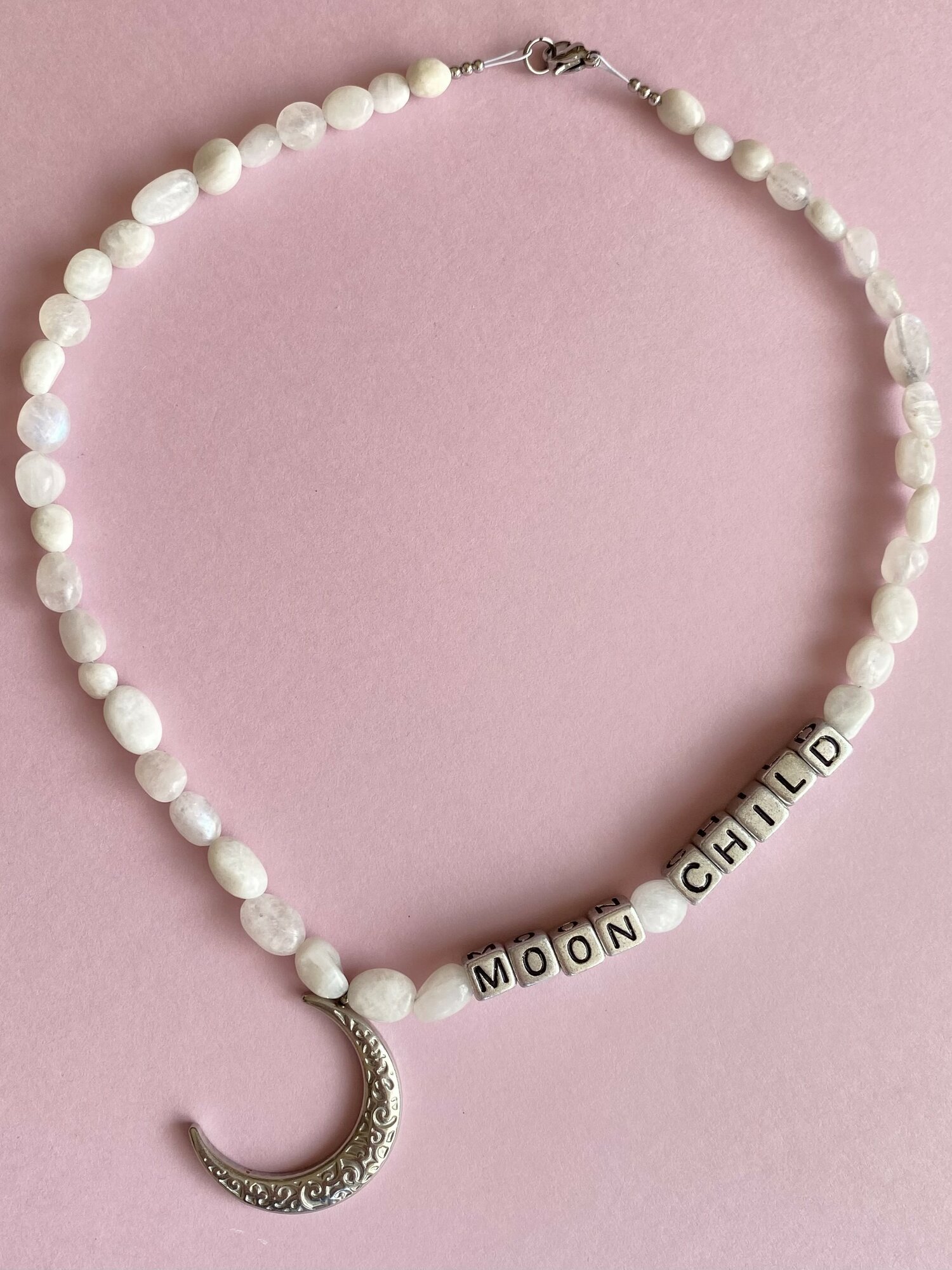 Чокер, лунный камень