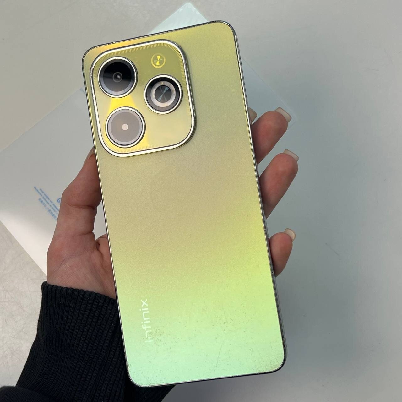 Смартфон Infinix HOT 40i 8/128 ГБ Global для РФ, Dual nano SIM, Horizon Gold