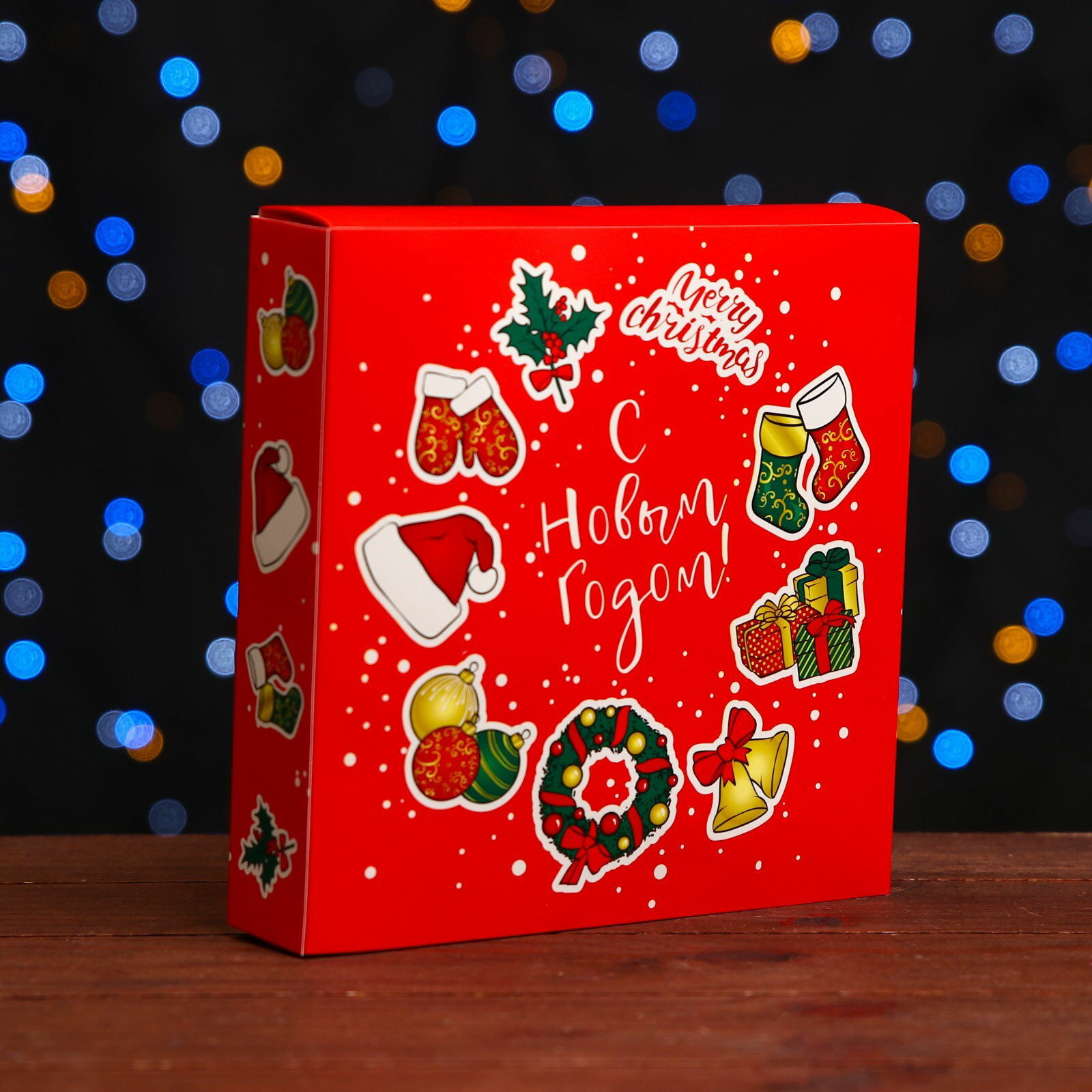 Коробка под 8 конфет и шоколадки, 17.7x17.7x3.8 см, тематика праздника: новый год, 5 шт.