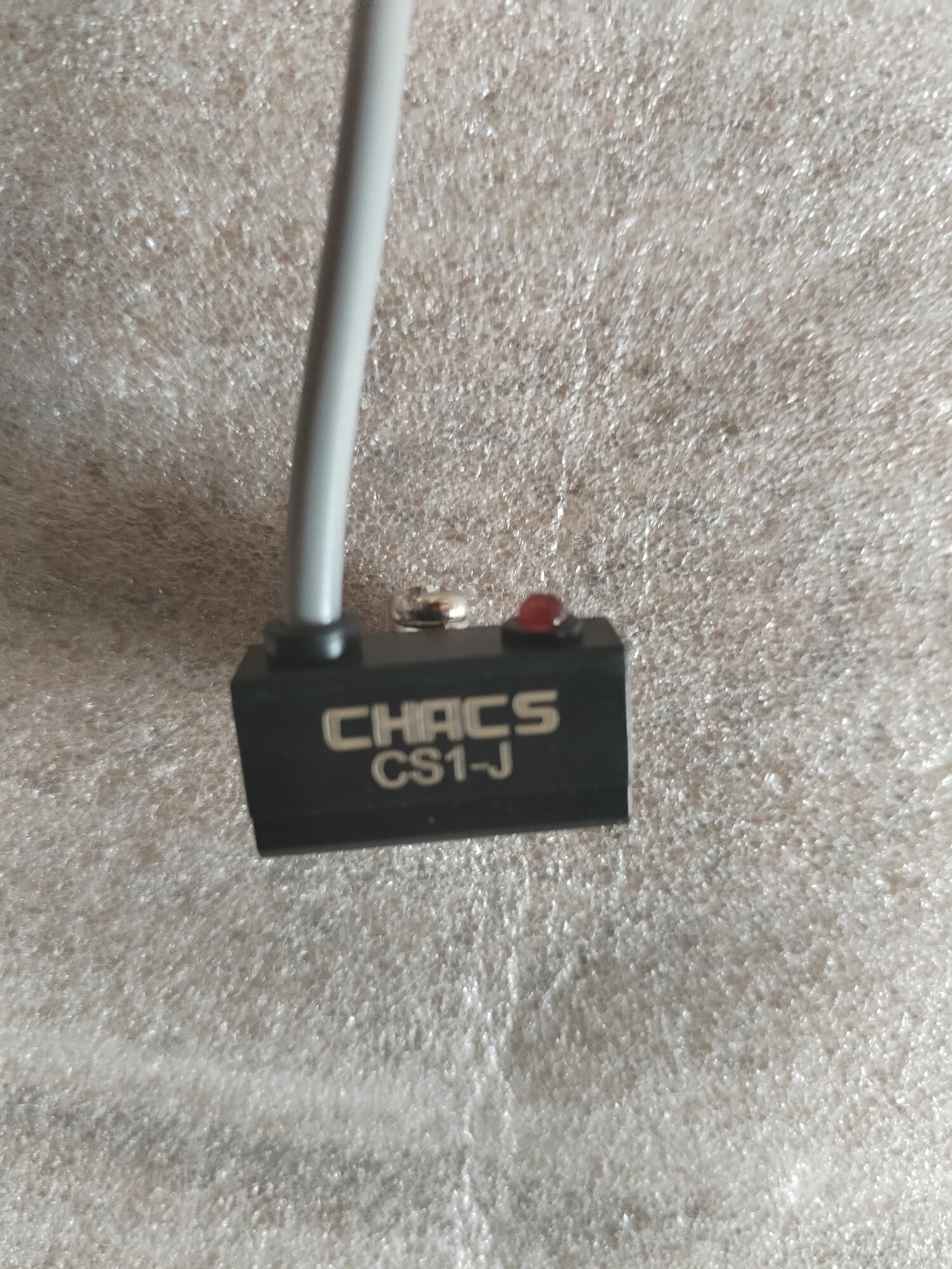 Датчик герконовый CS1-J