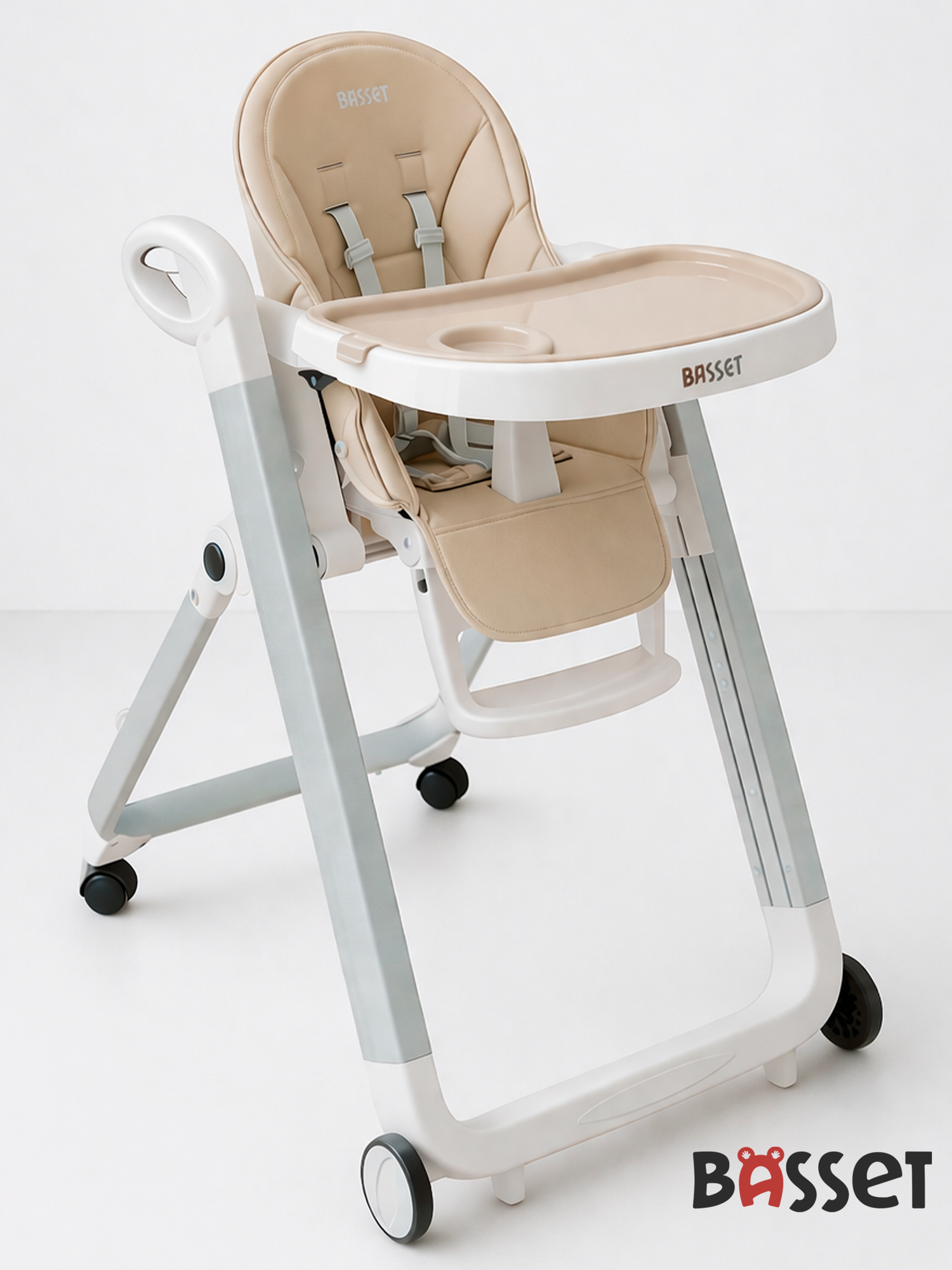 Стульчик для кормления BASSET B2 beige