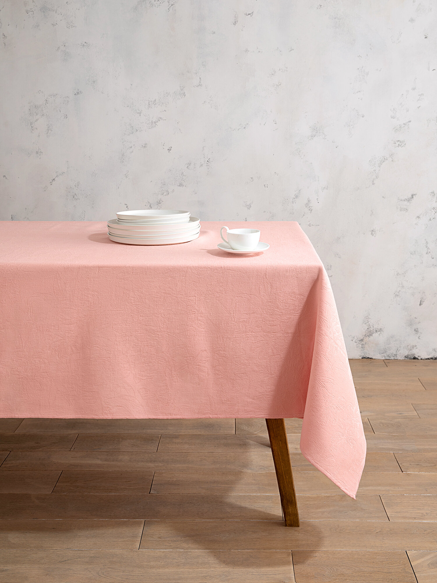 Скатерть жаккард "Цветочная поляна/Radura floreale"150х200, коралловый