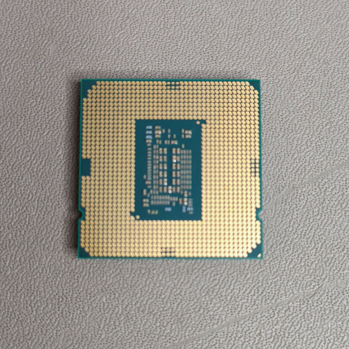 Процессор Intel Core i3-10105F OEM — фото 1