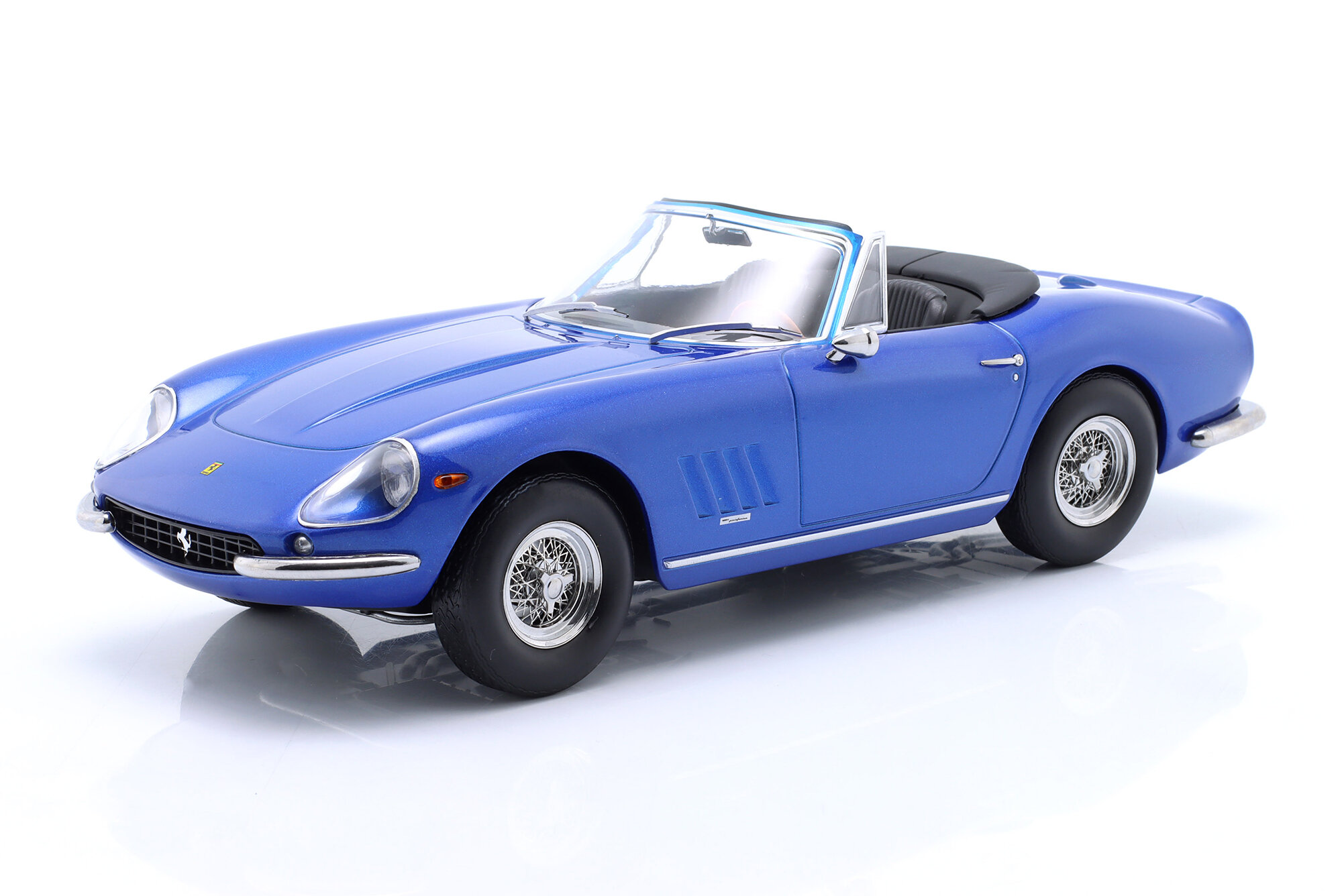 Модель коллекционная KK-SCALE Ferrari 275 GTB/4 nart spyder with removable softtop 1967 bluemetallic