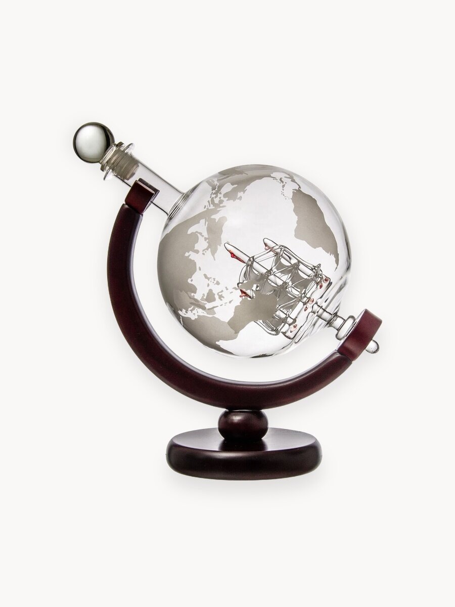 Графин-декантер для виски Корабль в глобусе,850 мл, натуральное дерево, ручная работа