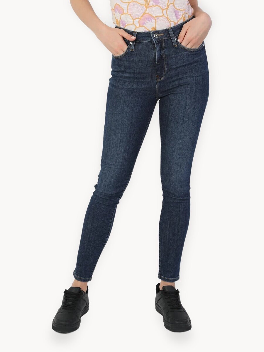 Джинсы 760 DIANA Super Slim Fit 