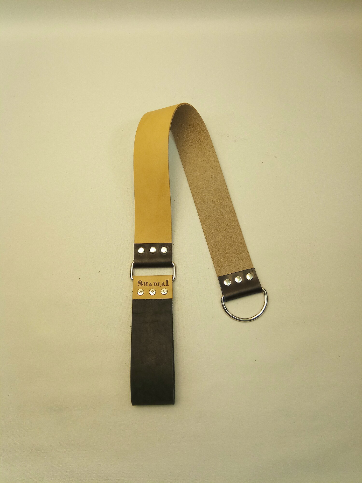 Р-019 Ремень для правки - доводки опасных бритв, ножей. (кожа 2 - 2.2мм. натуральный)