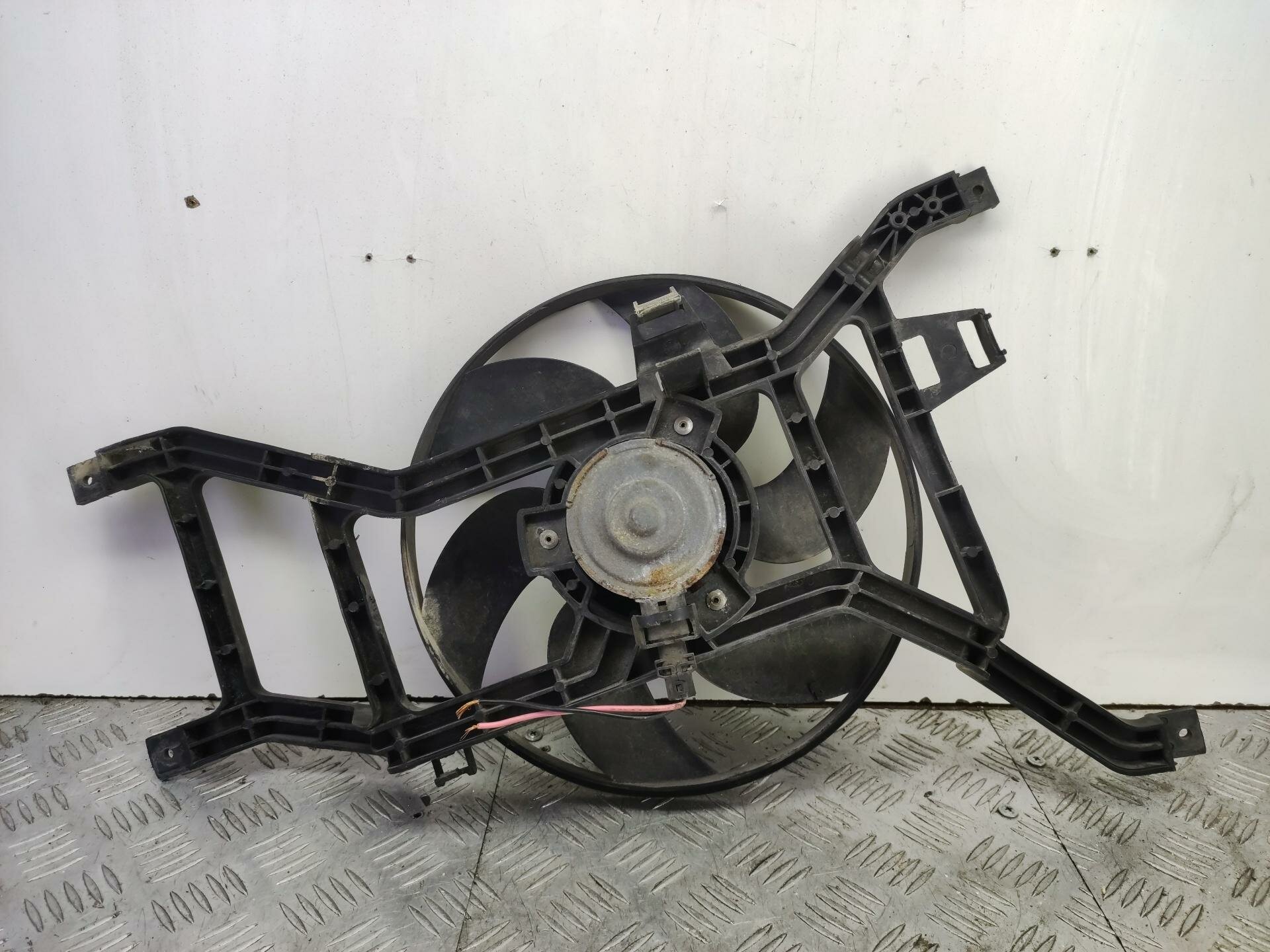Вентилятор охлаждения Renault Logan (2004 - 2009) 8200779075