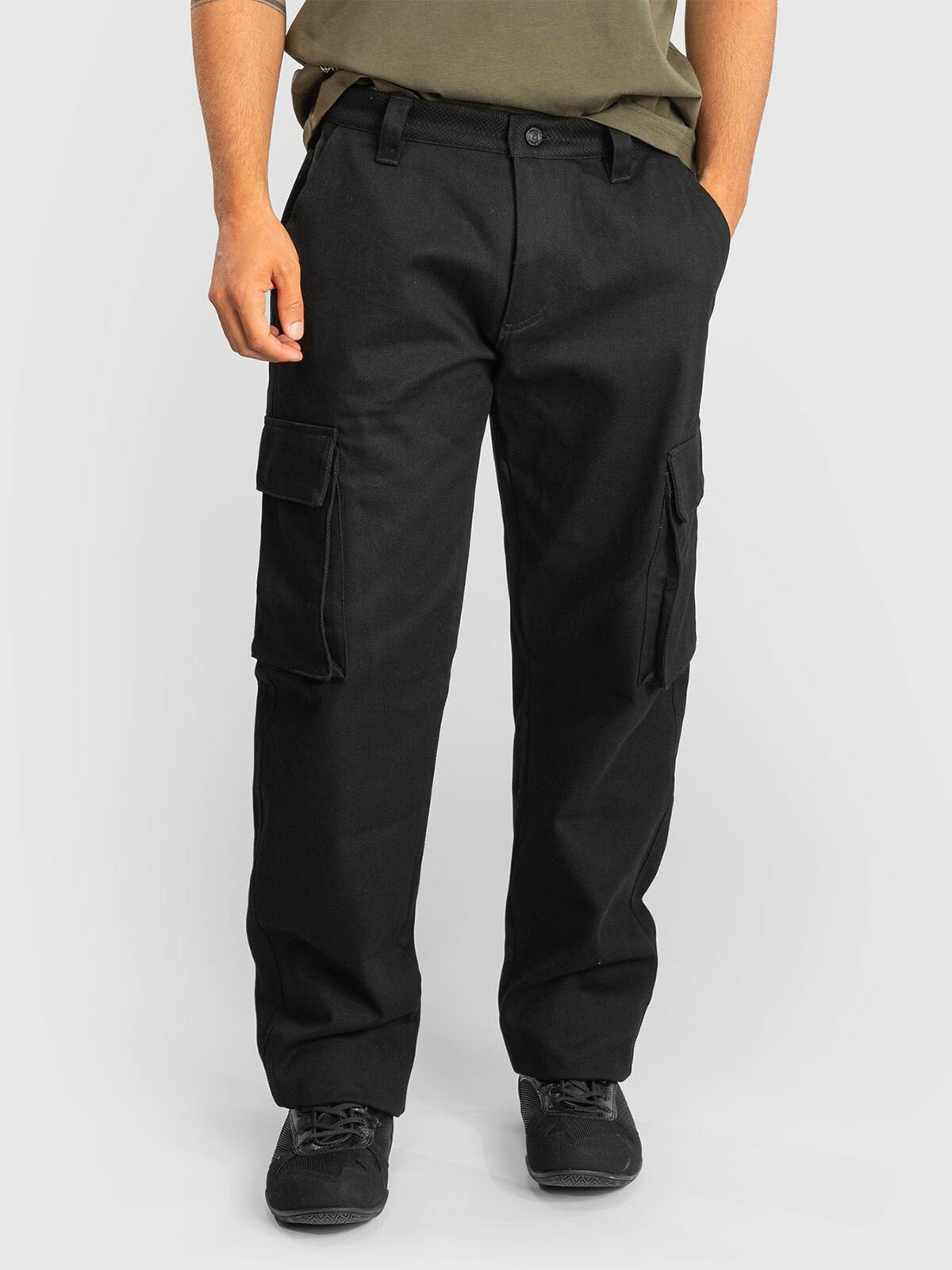 Брюки спортивные