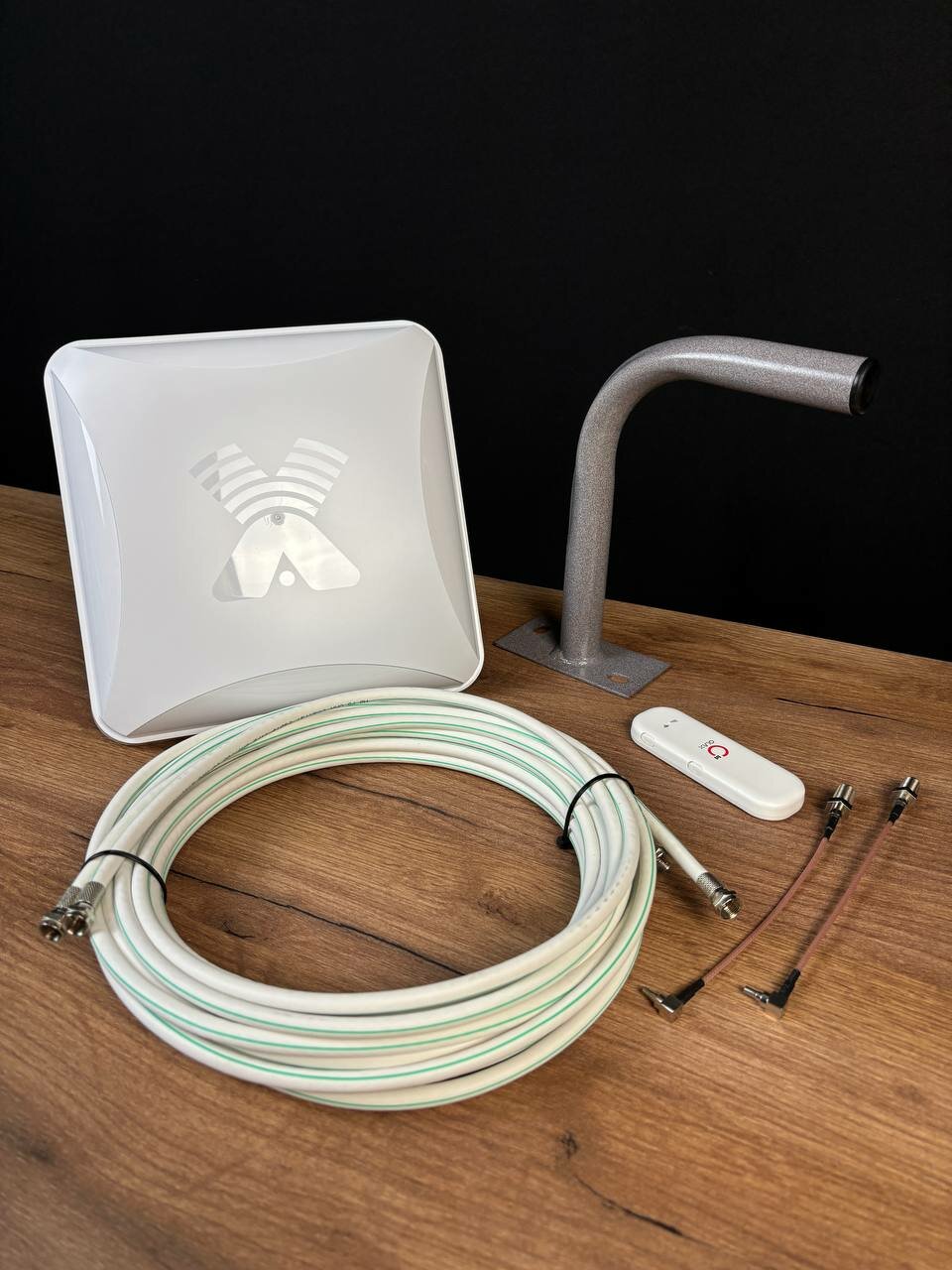 Универсальный Комплект Интернета 4G Модем - WiFi Роутер F90 + Антенна MiMO под Безлимитный Интернет