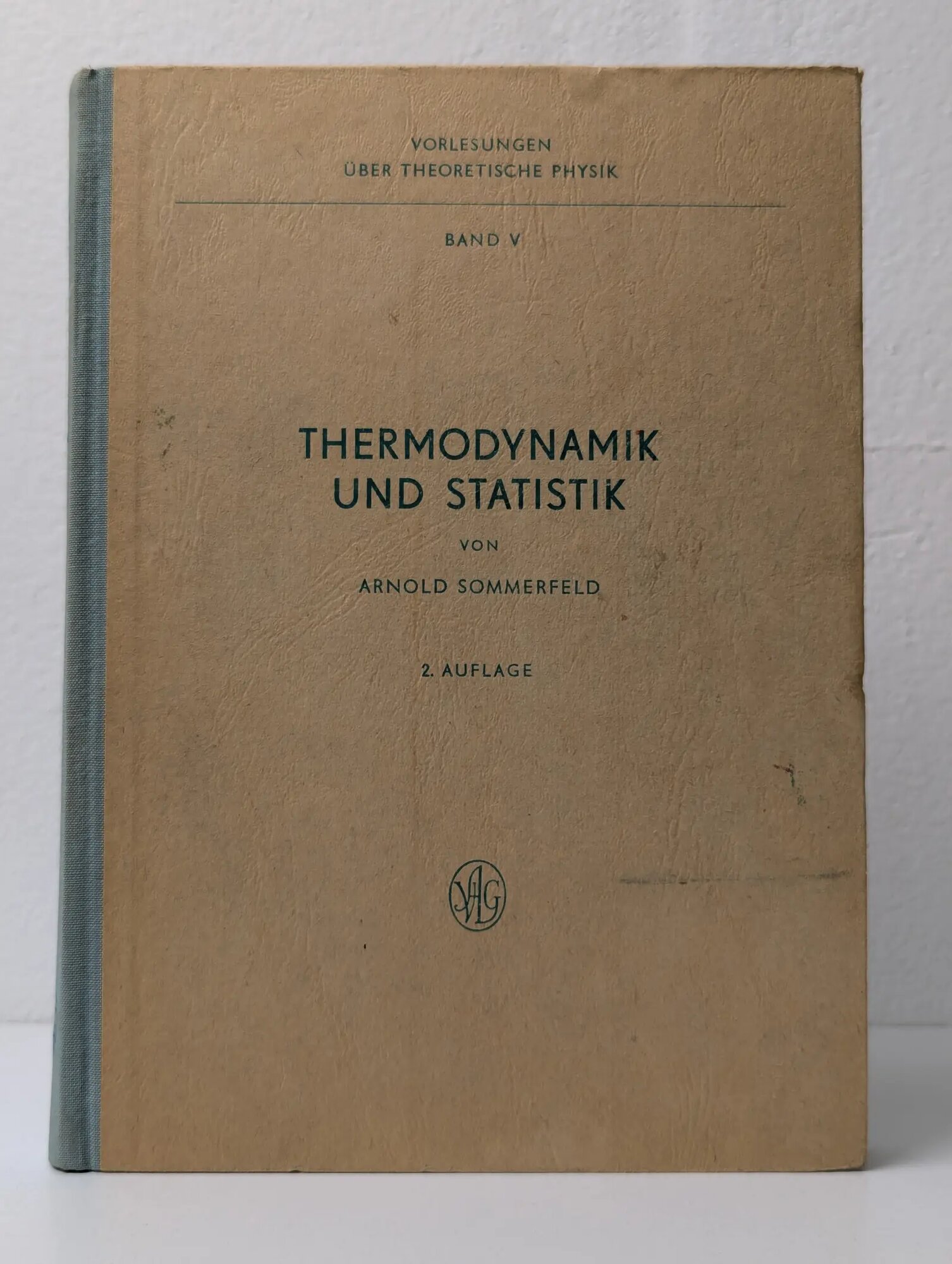 Vorlesungen uber theoretische Physik. Band 5. Thermodynamik und Statistik Зоммерфельд Арнольд 1962