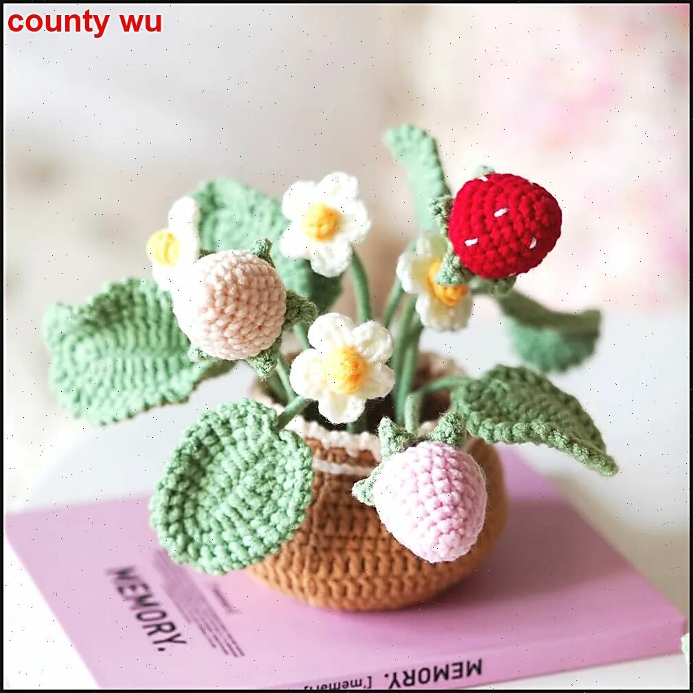 Набор для вязания игрушки плюшевая зайка крючком, Вяжет вручную цветочные