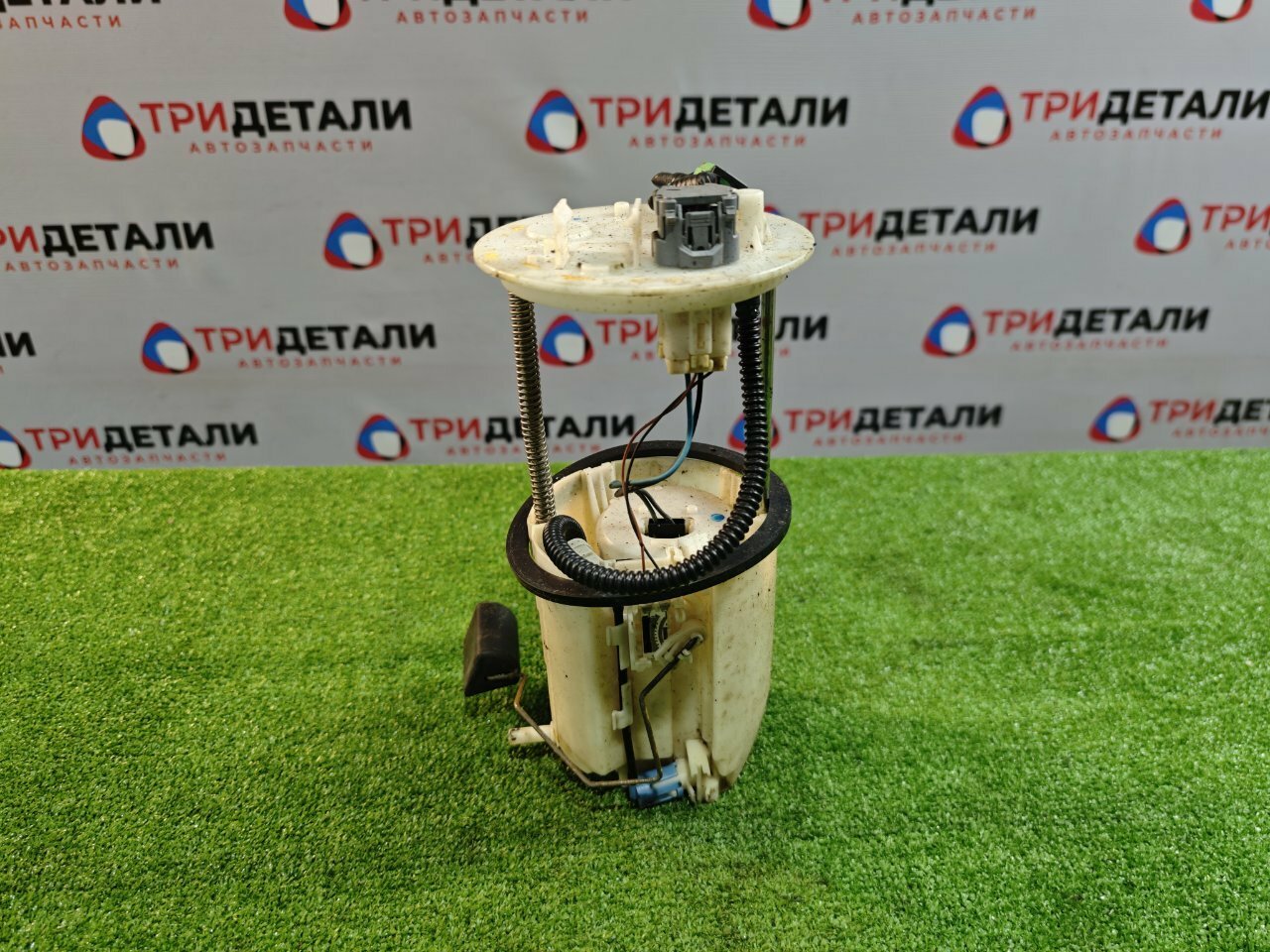Топливный насос Mitsubishi Outlander 2.4 4B12 2011 (б/у)