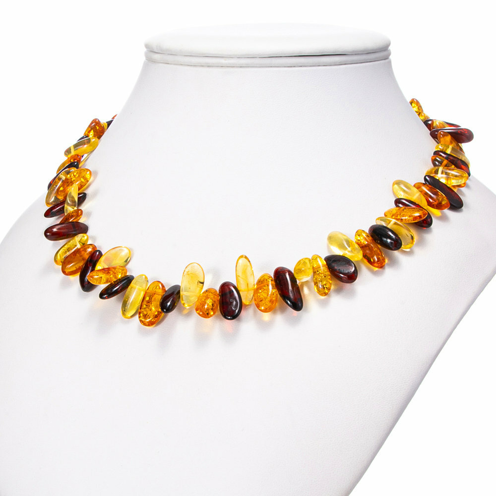 Бусы, янтарь