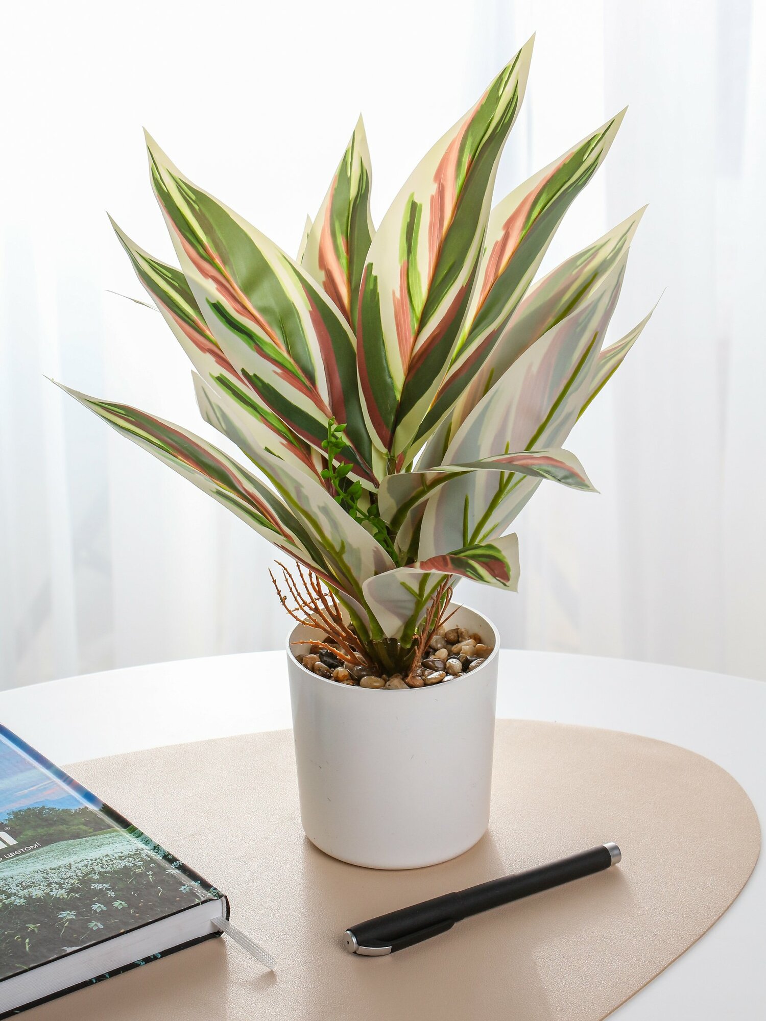 Искусственный цветок Строманта в кашпо 40 см, декоративное растение для интерьера дома, офиса, кафе, спальни, гостиной Y4-11116