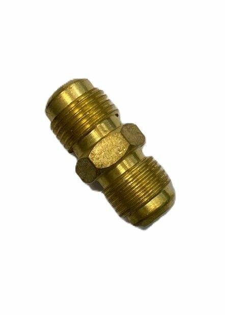 Муфта соединительная 3/8" / 3/8" латунь