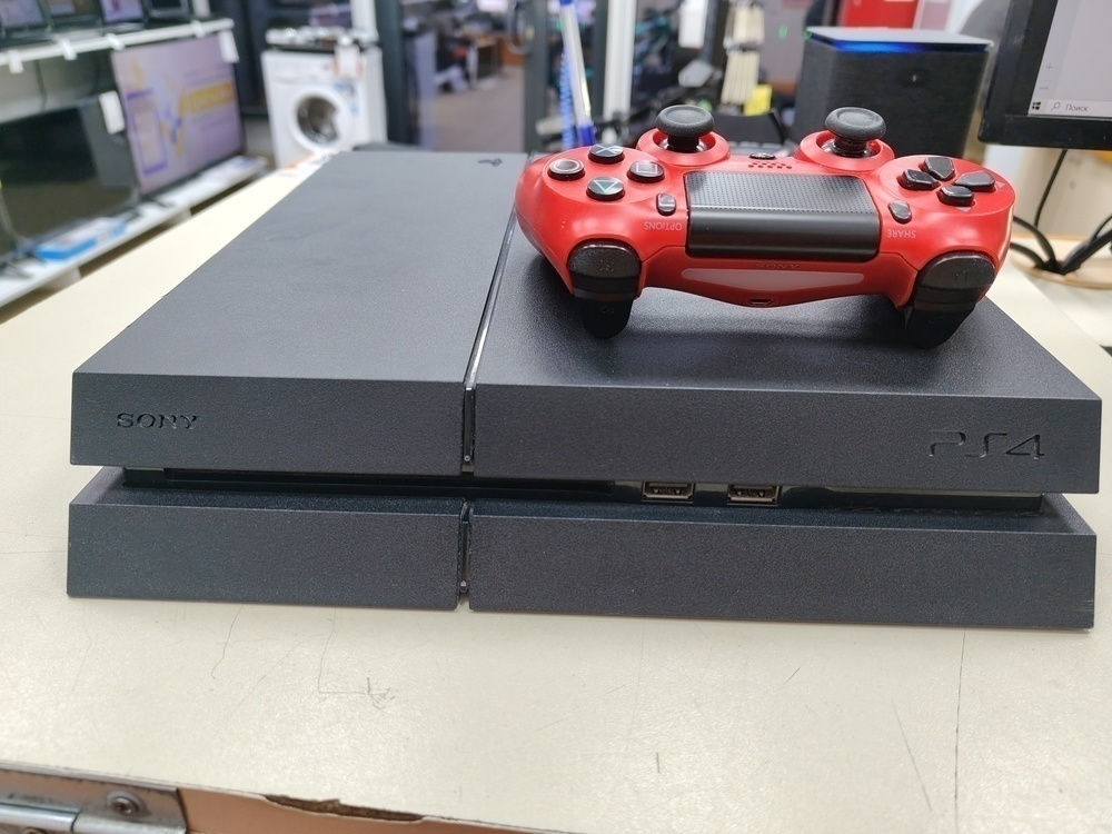 Игровая приставка PlayStation 4 FAT 1Tb б\у уценка