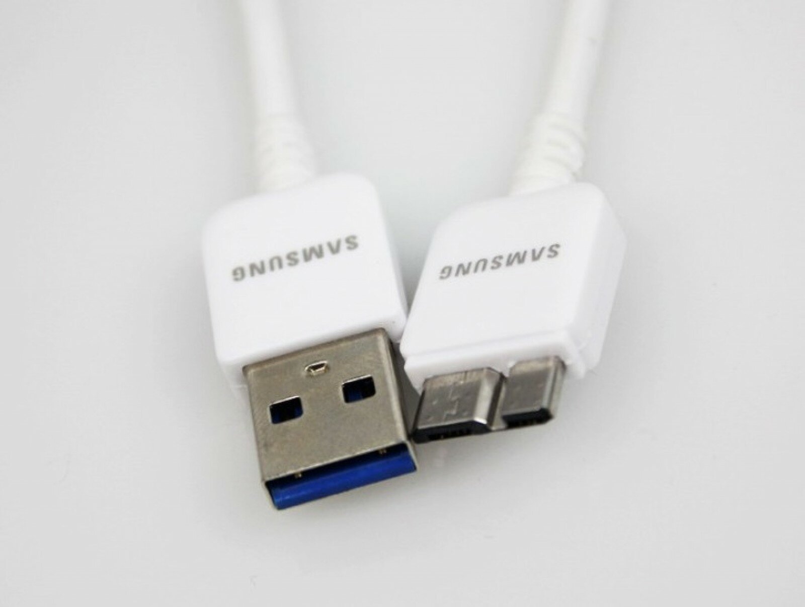 USB дата-кабель MyPads для Samsung Galaxy Note 3 SM-N900/N9005 белый с micro USB