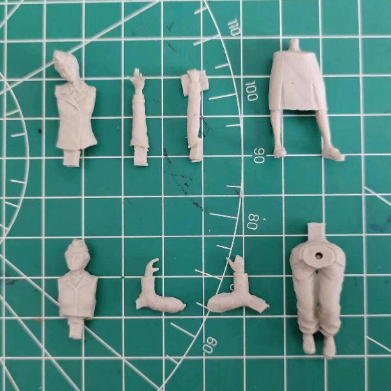 MODX Неокрашенная фигурка солдата 1/35