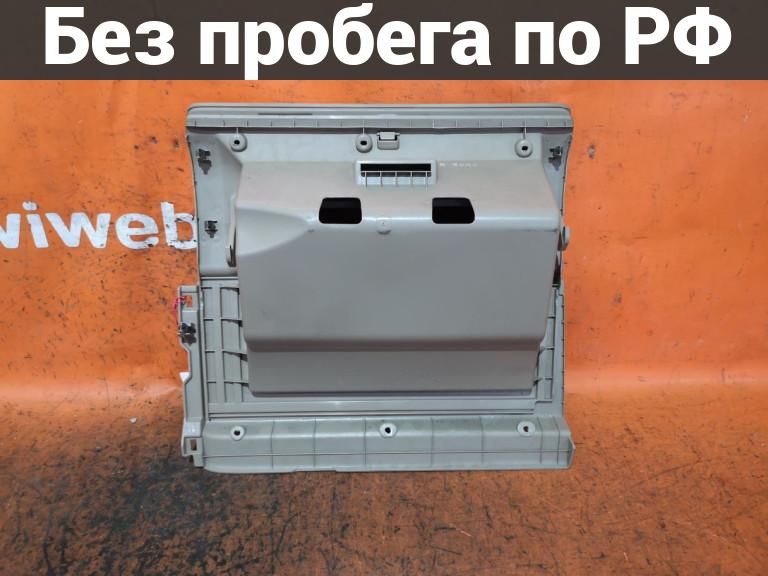 Бардачок с пробегом Honda Stepwgn RF3