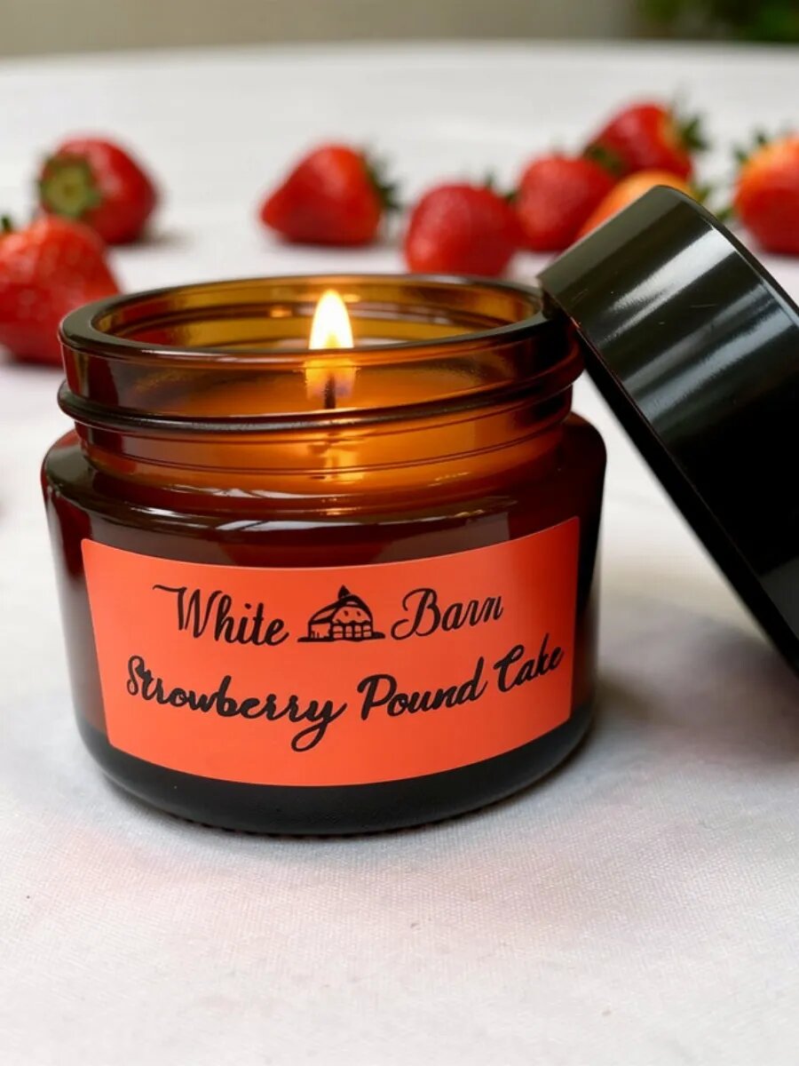 Свеча WHITE BARN Strowberry Pound Cake, 30 г, ручная работа, соевый воск