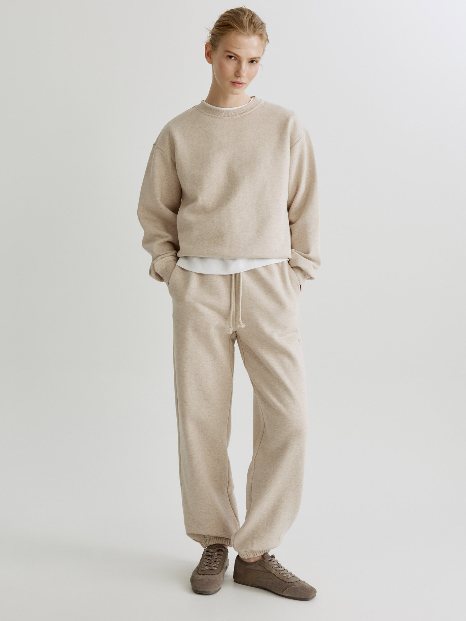 Брюки джоггеры