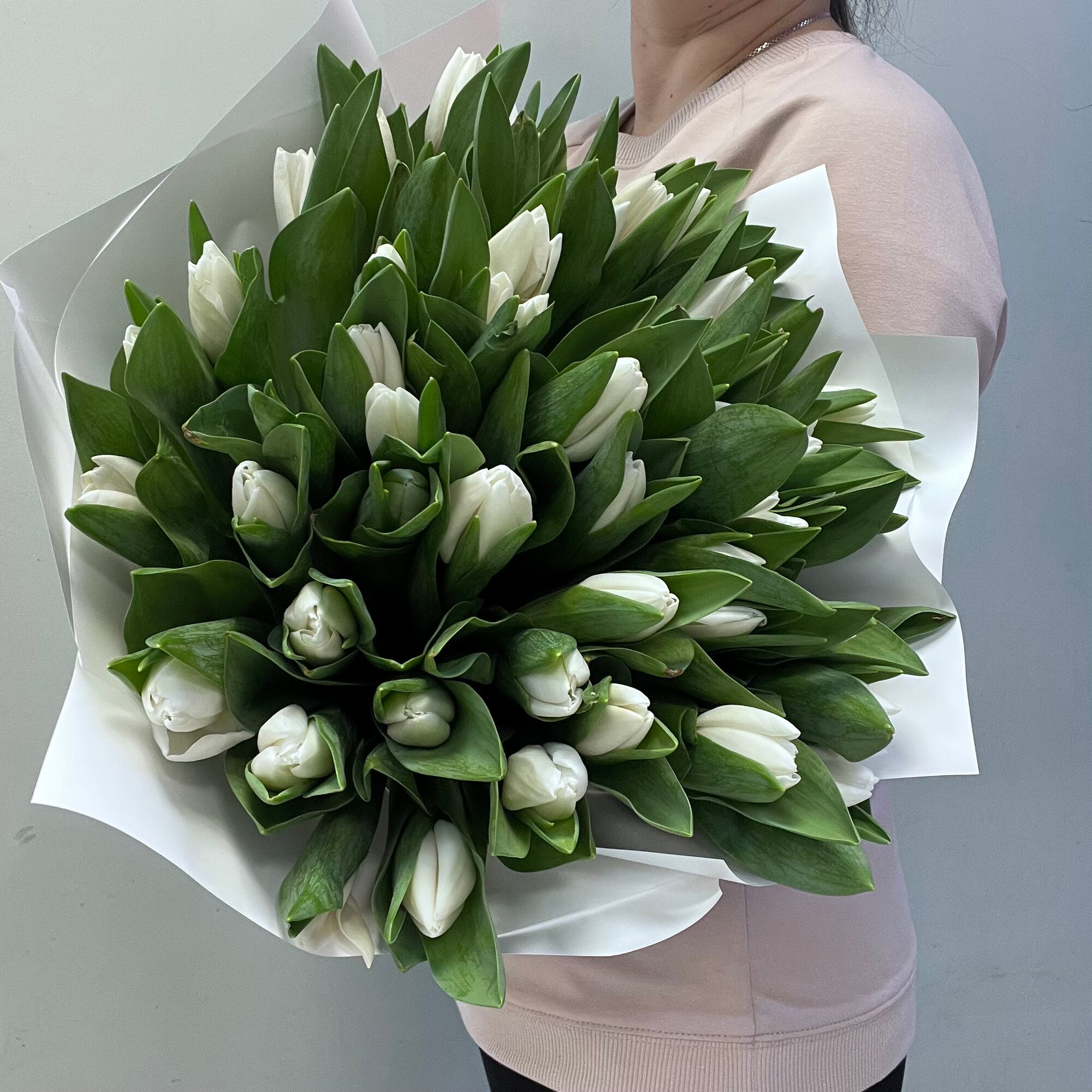 Букет белых тюльпанов 51 шт