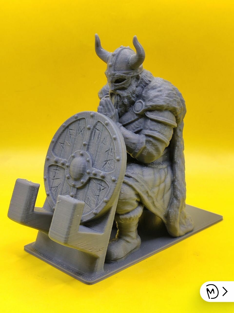 Статуэтка - Держатель для телефона - Викинг