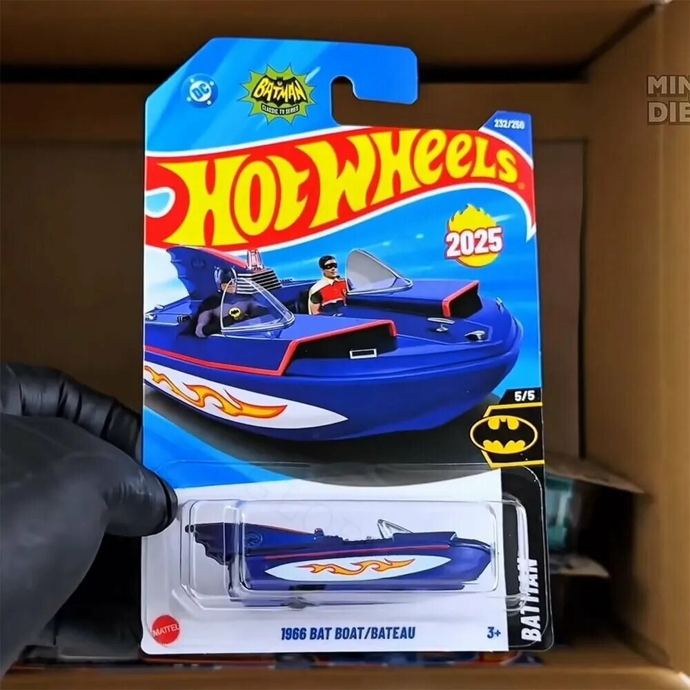 Машинка Mattel 2025 1966 Bat Boat/Bateau