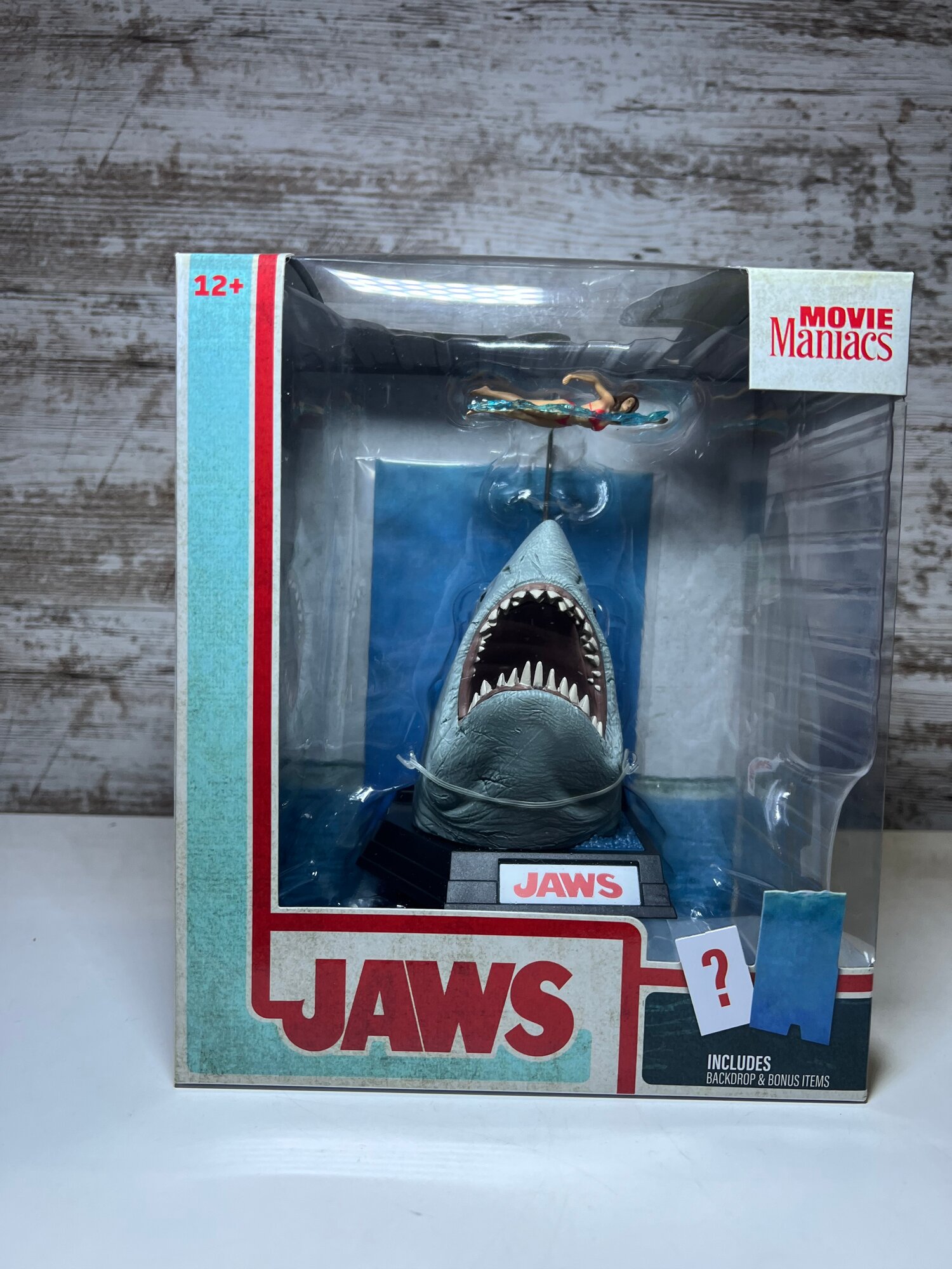 Фигурка Акулы из Челюсти, Jaws , выпущена к юбилею 50 лет, тираж 8100 штук от McFarlane Toys