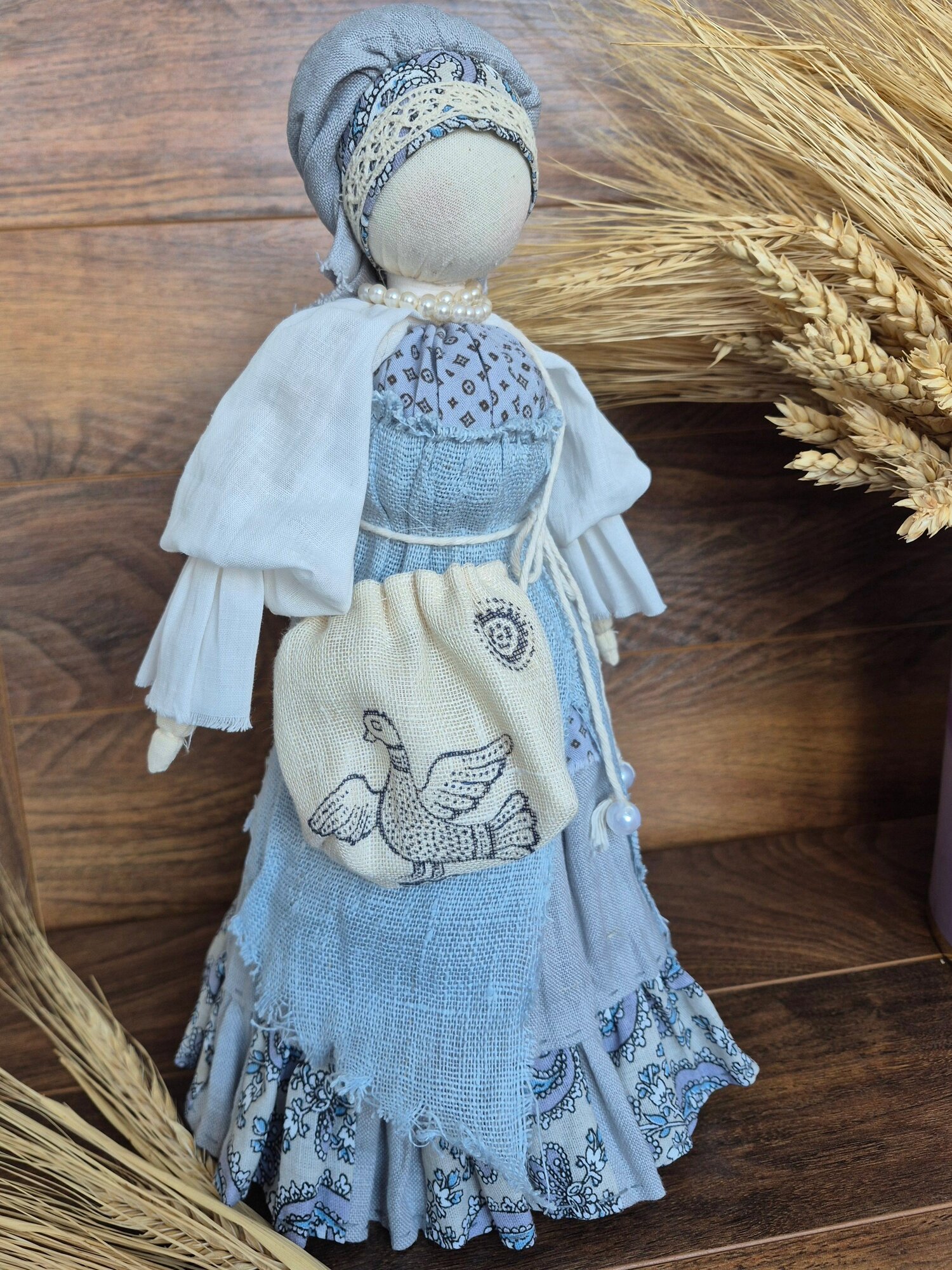 Кукла-оберег "Успешница", ручная работа, текстиль, 30см, голубой, серый, светло-бежевый