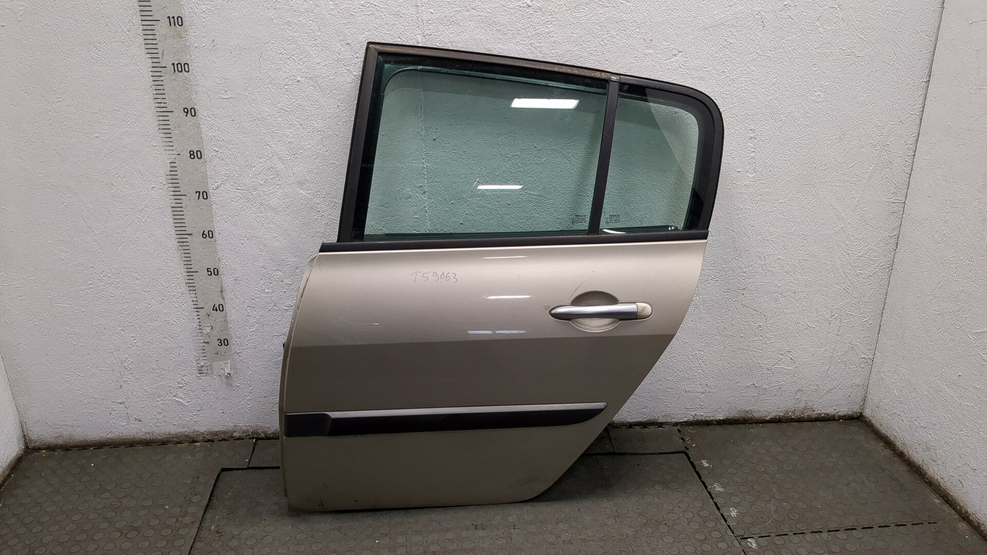 Дверь боковая (легковая) левая задняя Renault Megane 2 Б/У