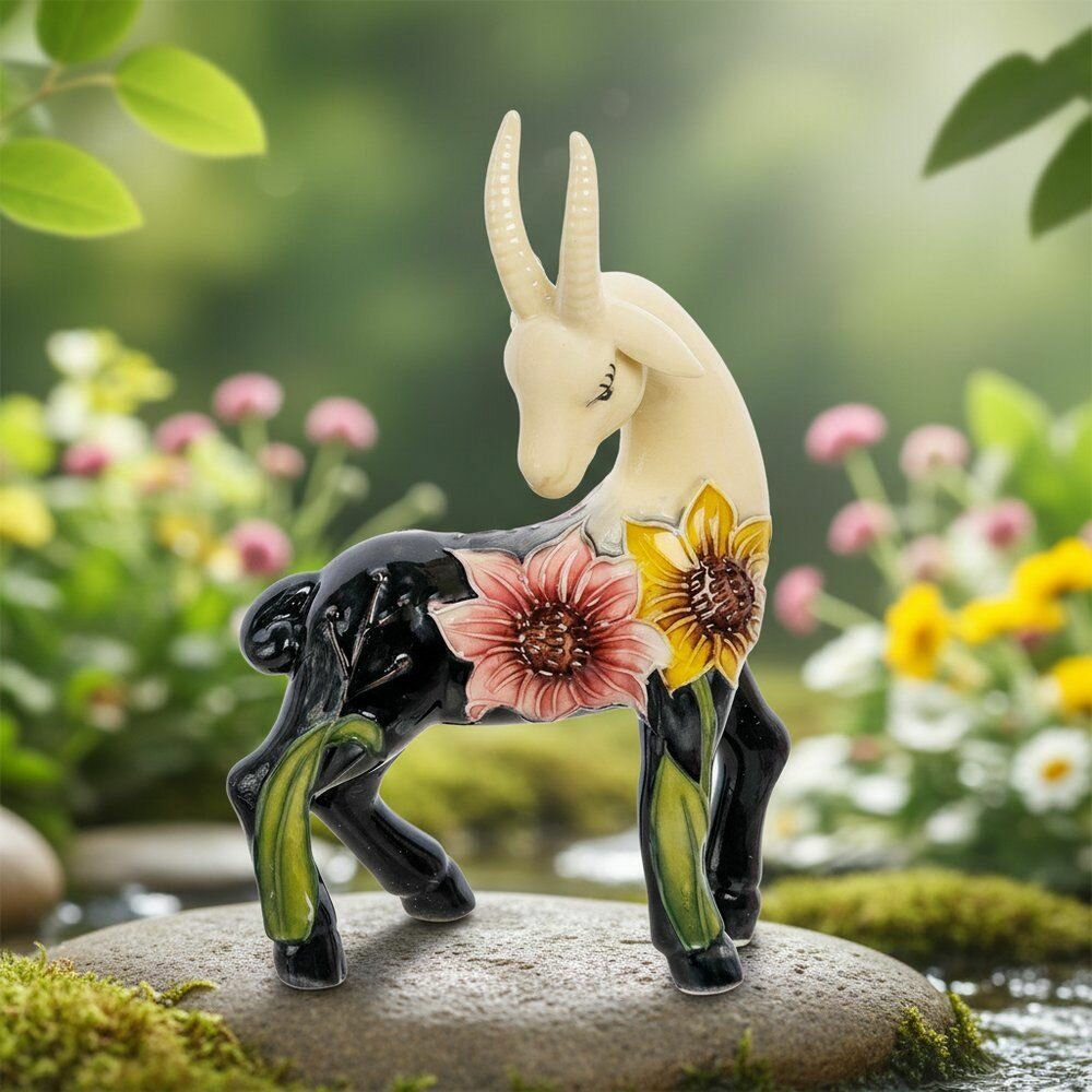 Фигурка Коза