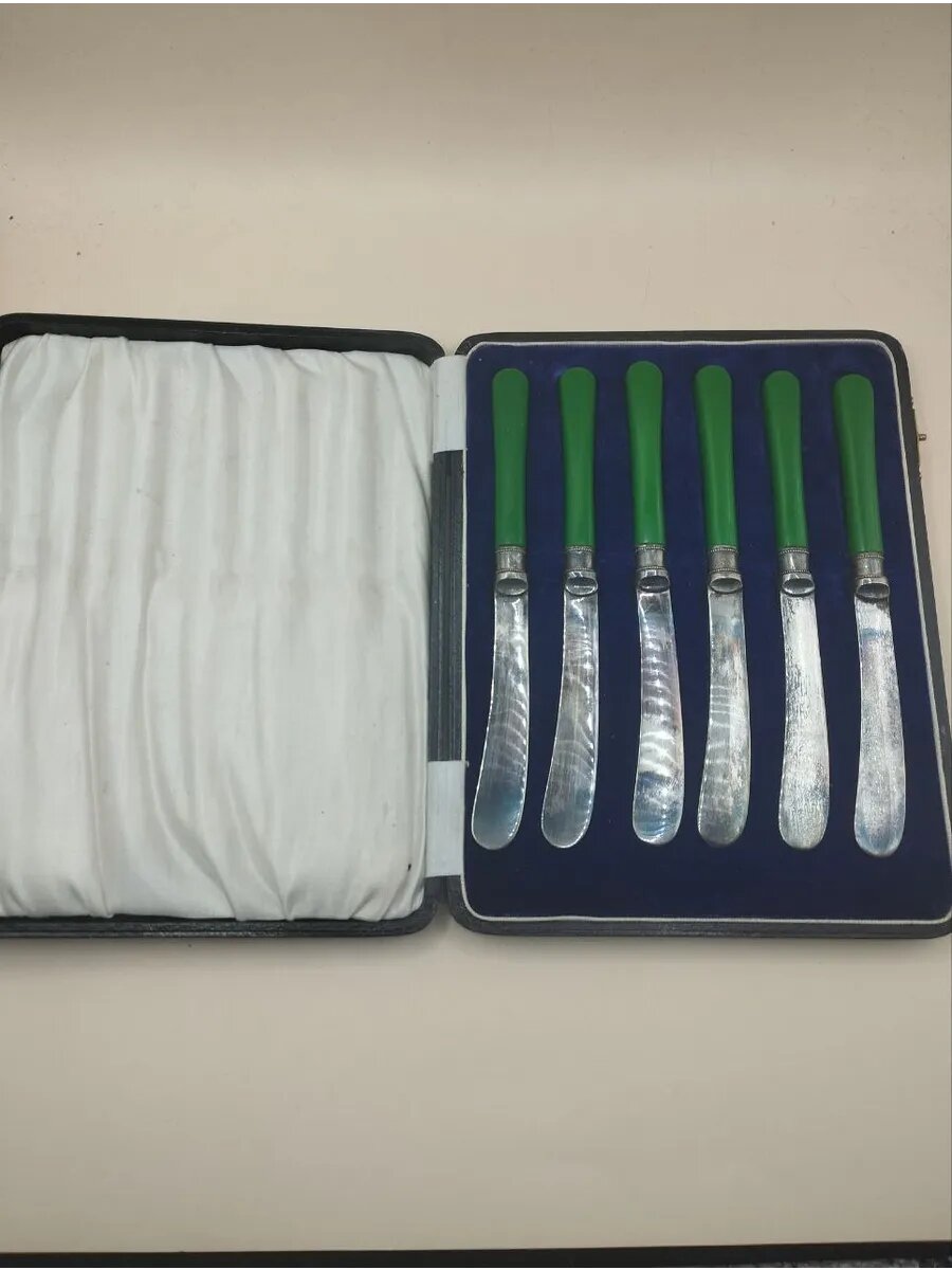 Антикварный набор столовых приборов. Англия, начало 20в.