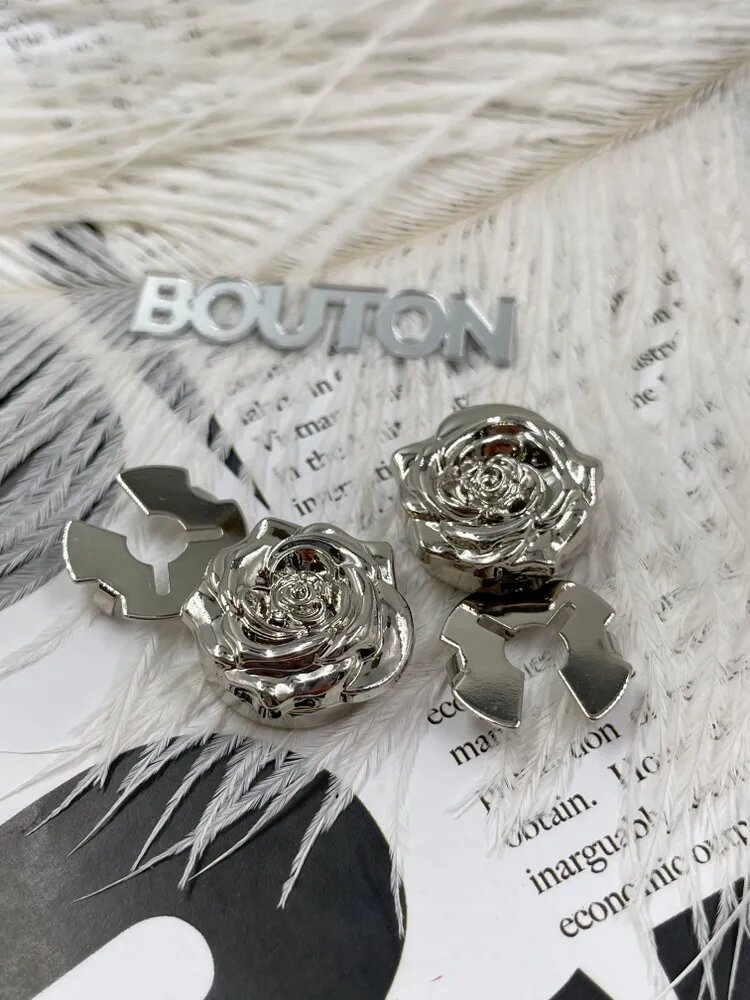 Накладки на пуговицу серебряные в виде розы Bouton для декора одежды