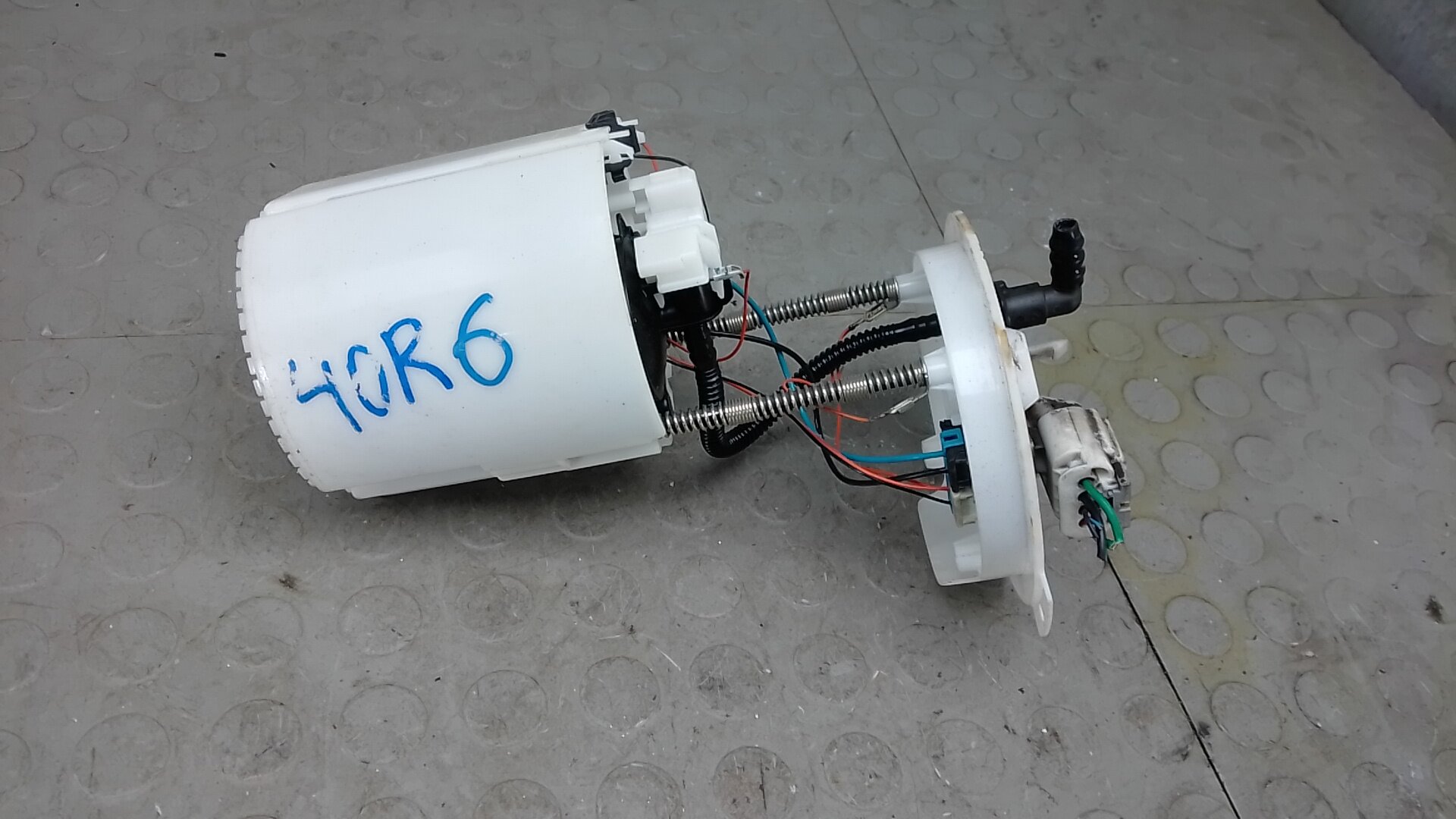 Насос топливный электрический CHEVROLET CRUZE J300, Номер 13586327