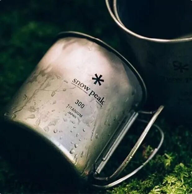 Snow Peak Titanium 300 - Титановая походная кружка 600 мл для туризма и кемпинга, цвет серый металлик, сделано в Японии