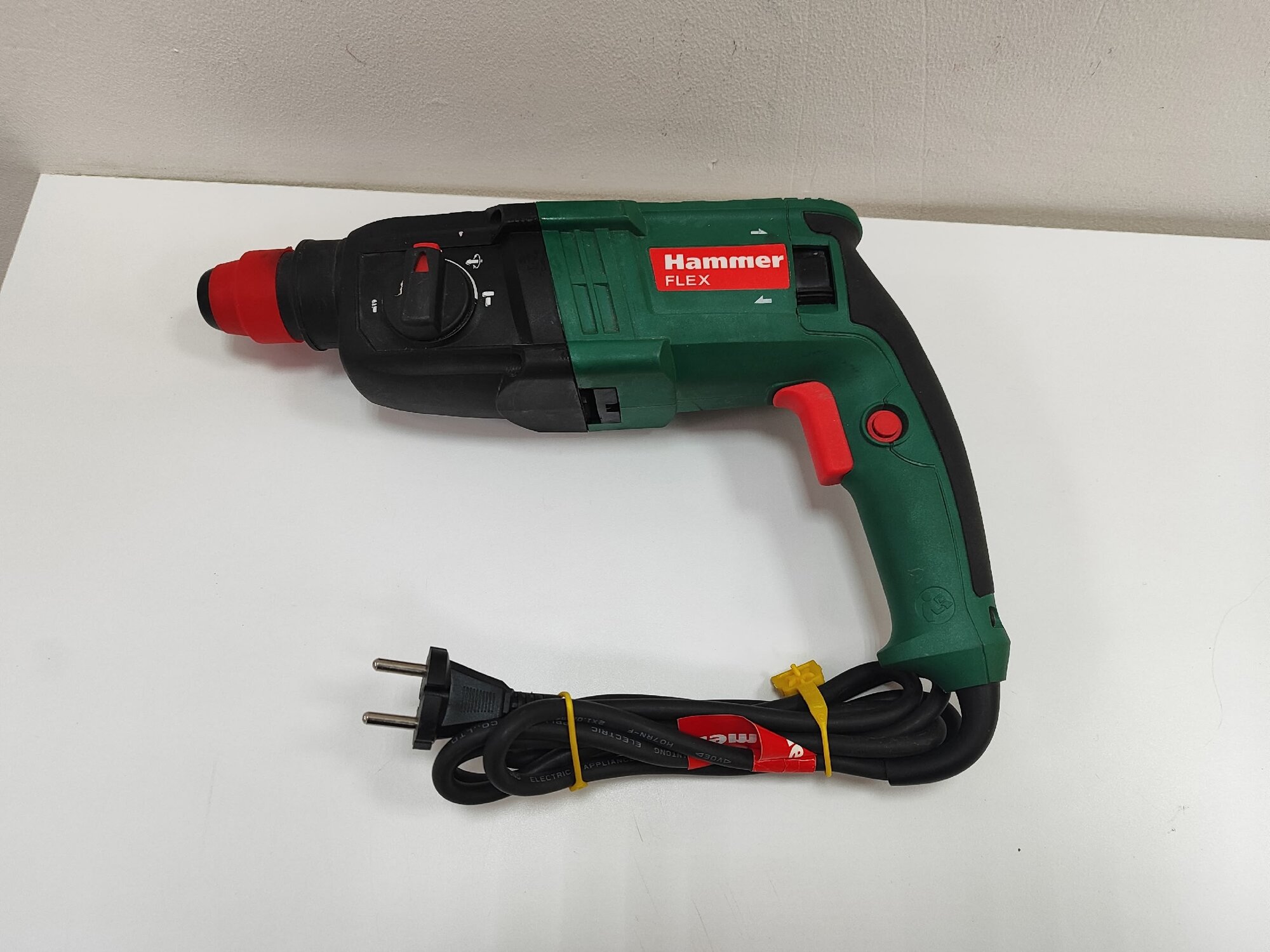 Перфоратор Hammer Flex Prt650d 650 Вт Sds+ 24мм 0-1000об/мин 2.4Дж 3 режима