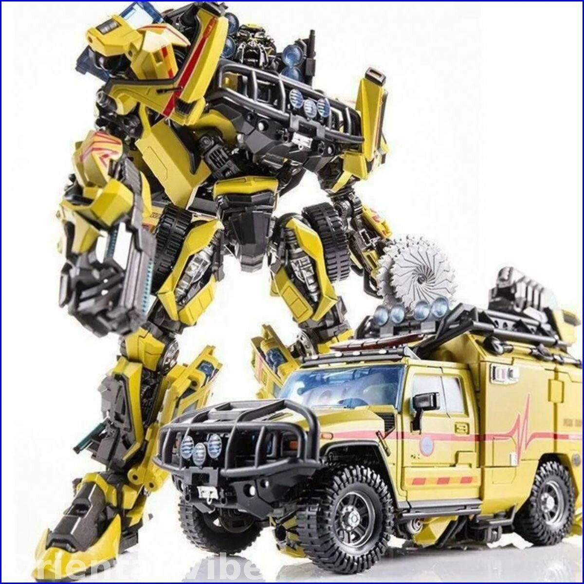 Эксклюзивный автомобиль Трещотка 26 см, фигурка Трансформер