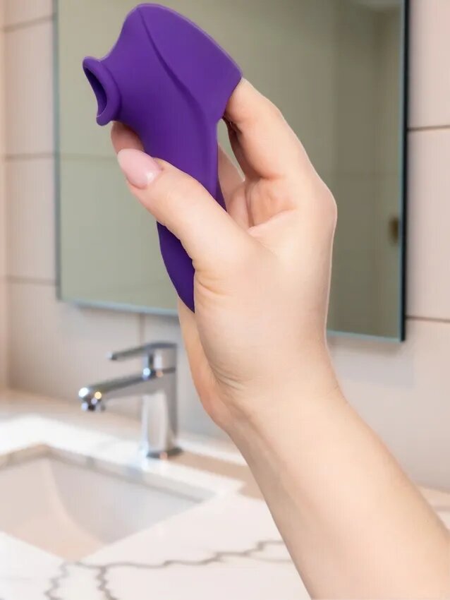 Вакуумно-волновой стимулятор клитора, силикон, 10 режимов, 12 см, фиолетовый(в пакете)