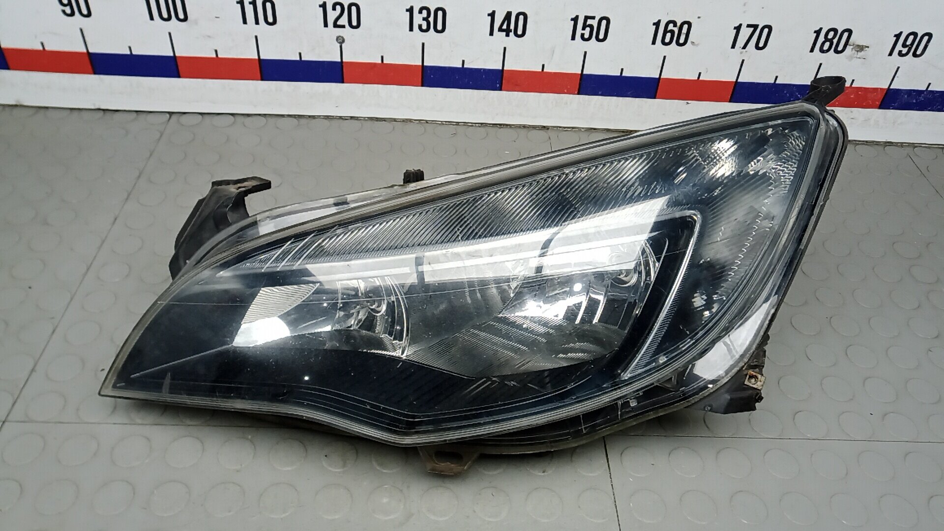 Фара левая OPEL ASTRA J