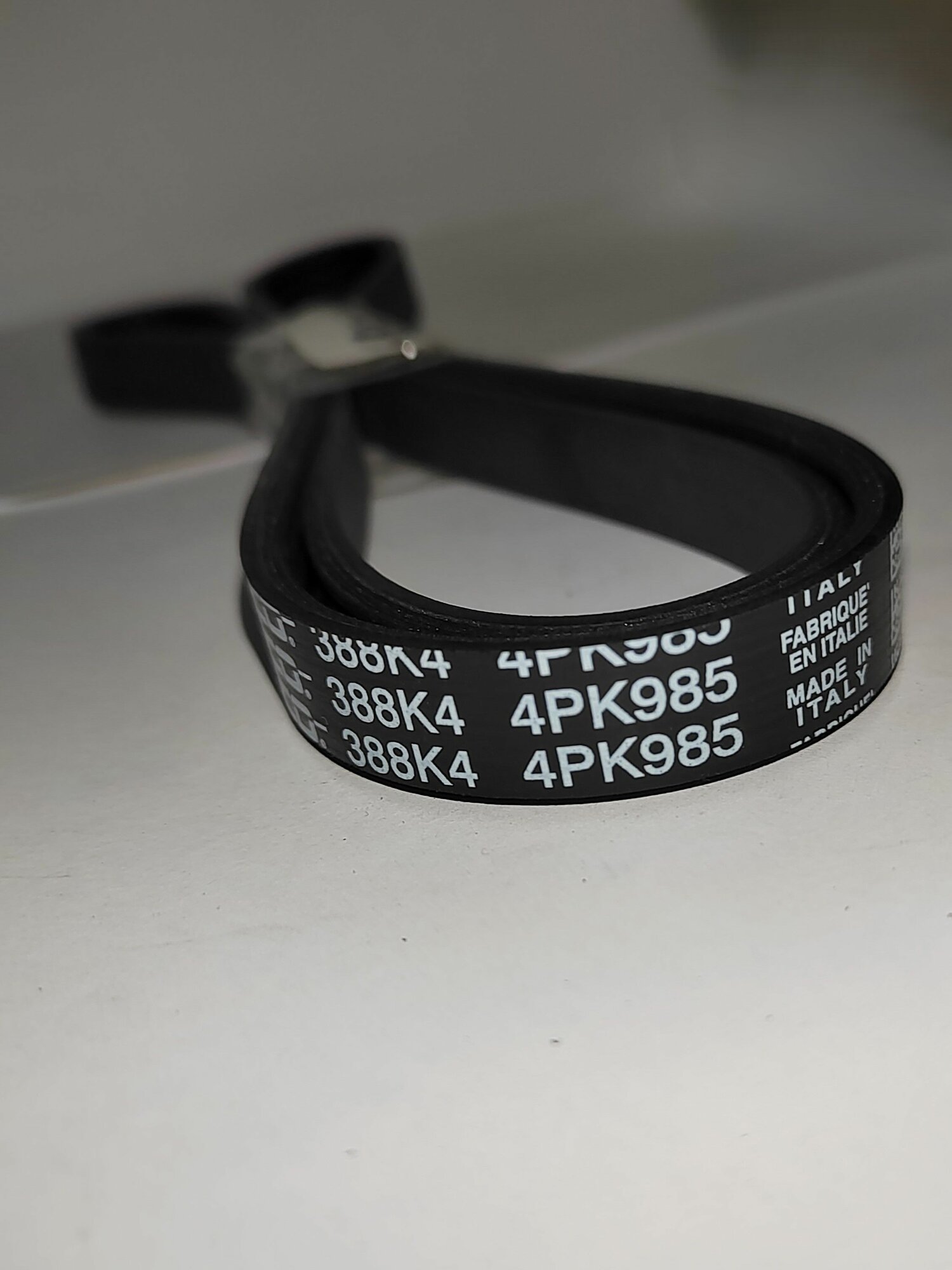 Ремень кондиционера и генератора 4PK 985 SMD186125